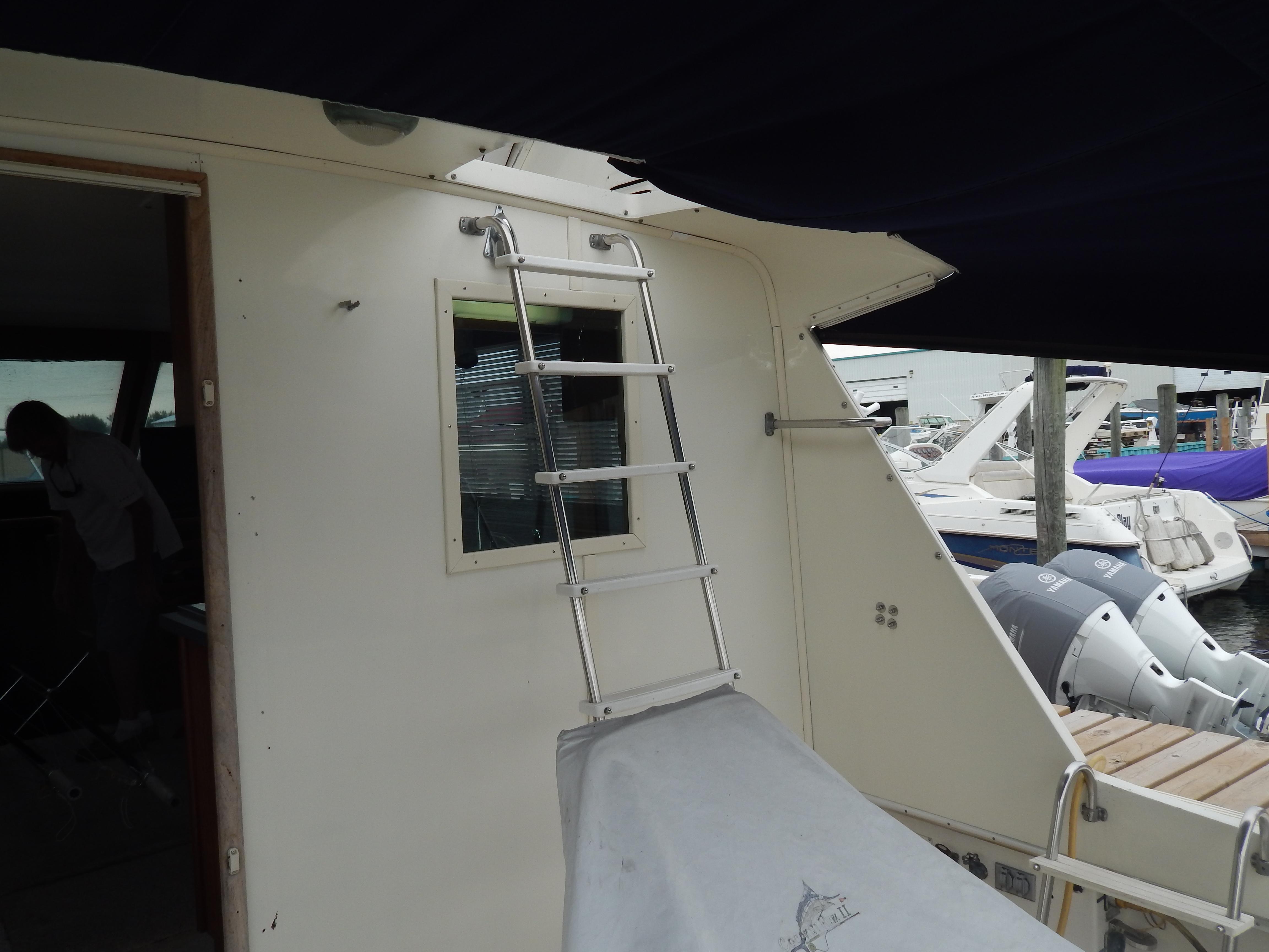 1972 Hatteras 38 Convertible Convertible for sale - YachtWorld