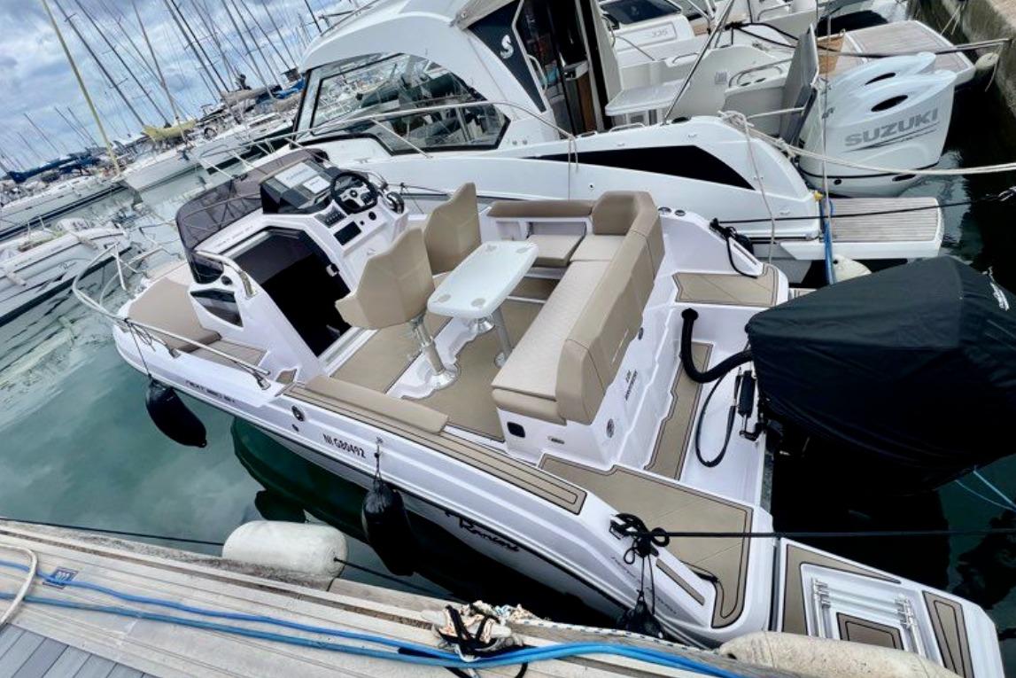 Neuf 2024 Ranieri NEXT 220 SH Mandelieu-la-Napoule, Alpes-Maritimes ...