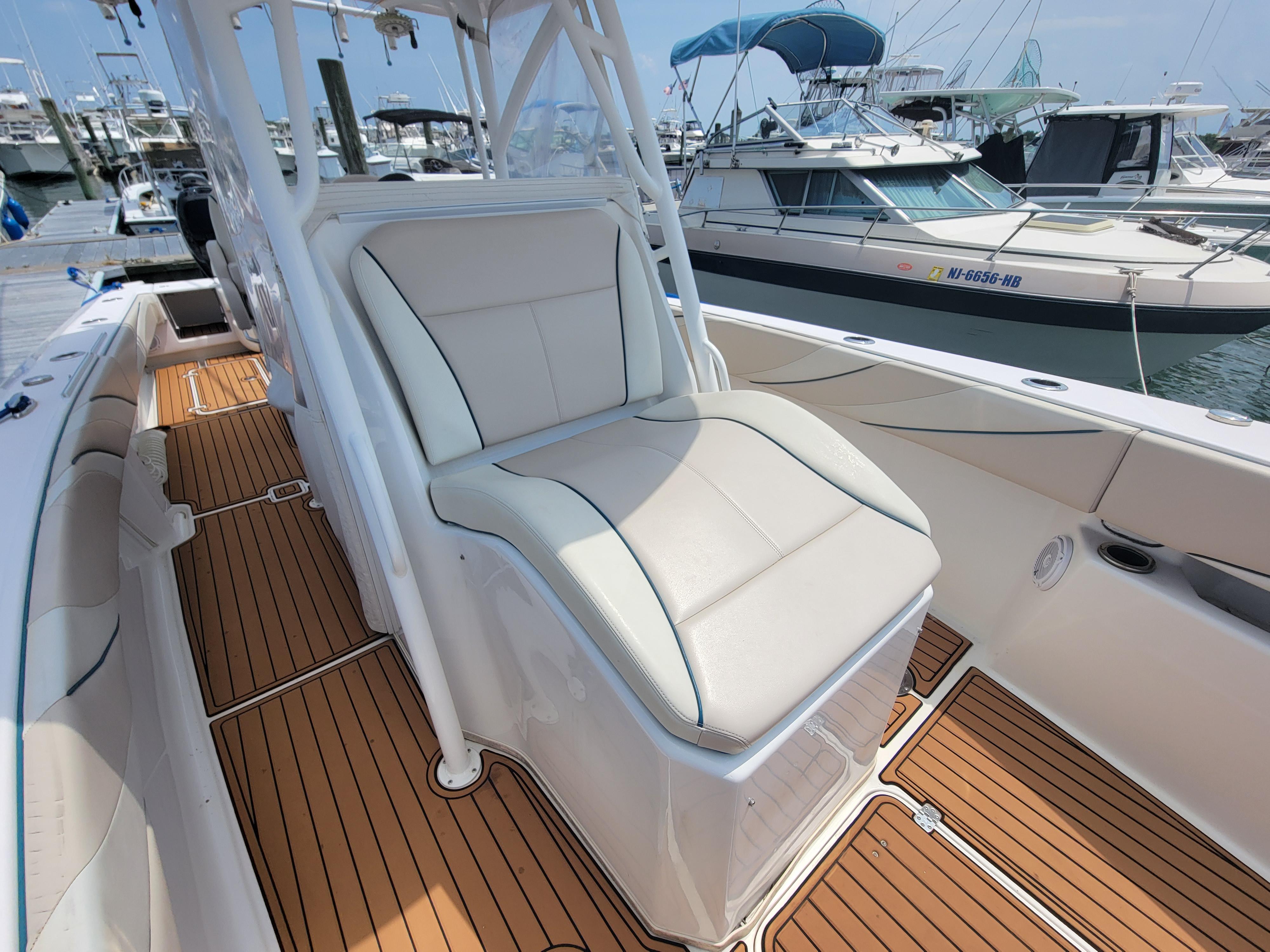 2018 Spectre 35 Center Console by Pilini Center Console for sale ...