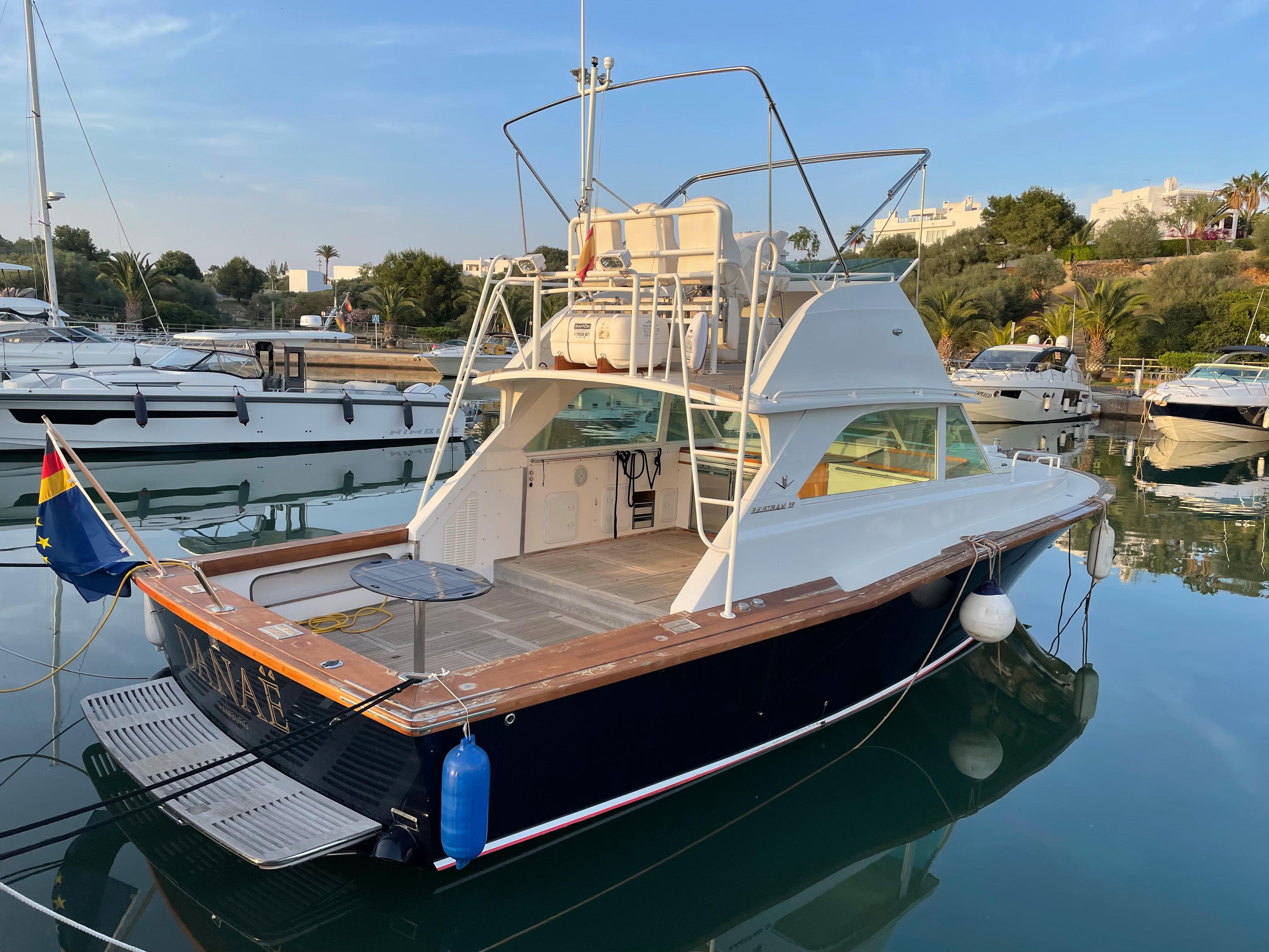 Used 1973 Bertram Convertible - Islas Baleares | YachtFocus
