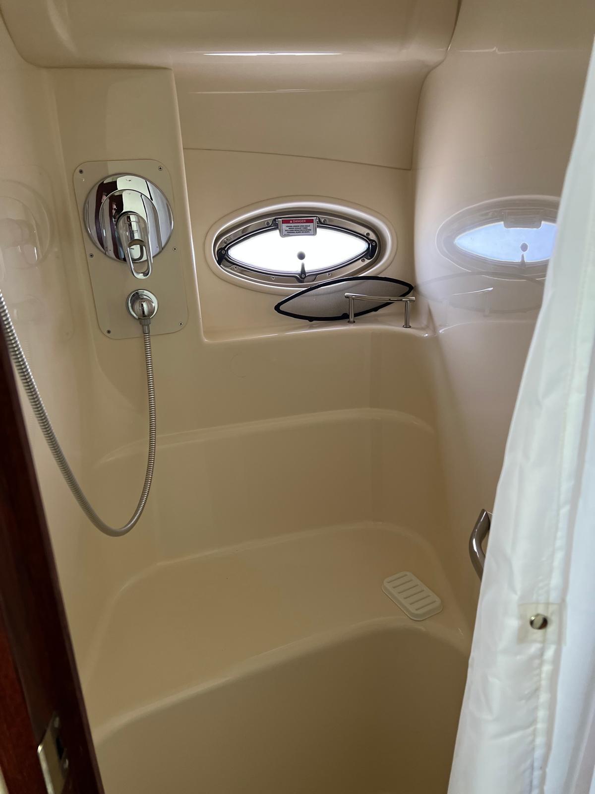 2007 Sea Ray 36 Sedan Bridge Motor Yachts for sale - YachtWorld