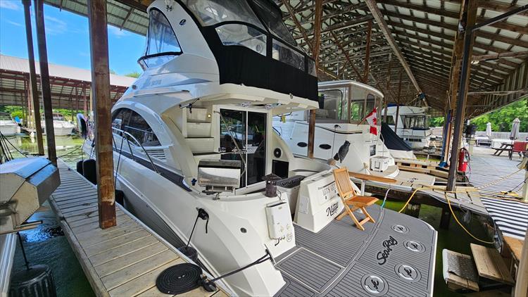 2007 Sea Ray 36 Sedan Bridge Motor Yachts for sale - YachtWorld