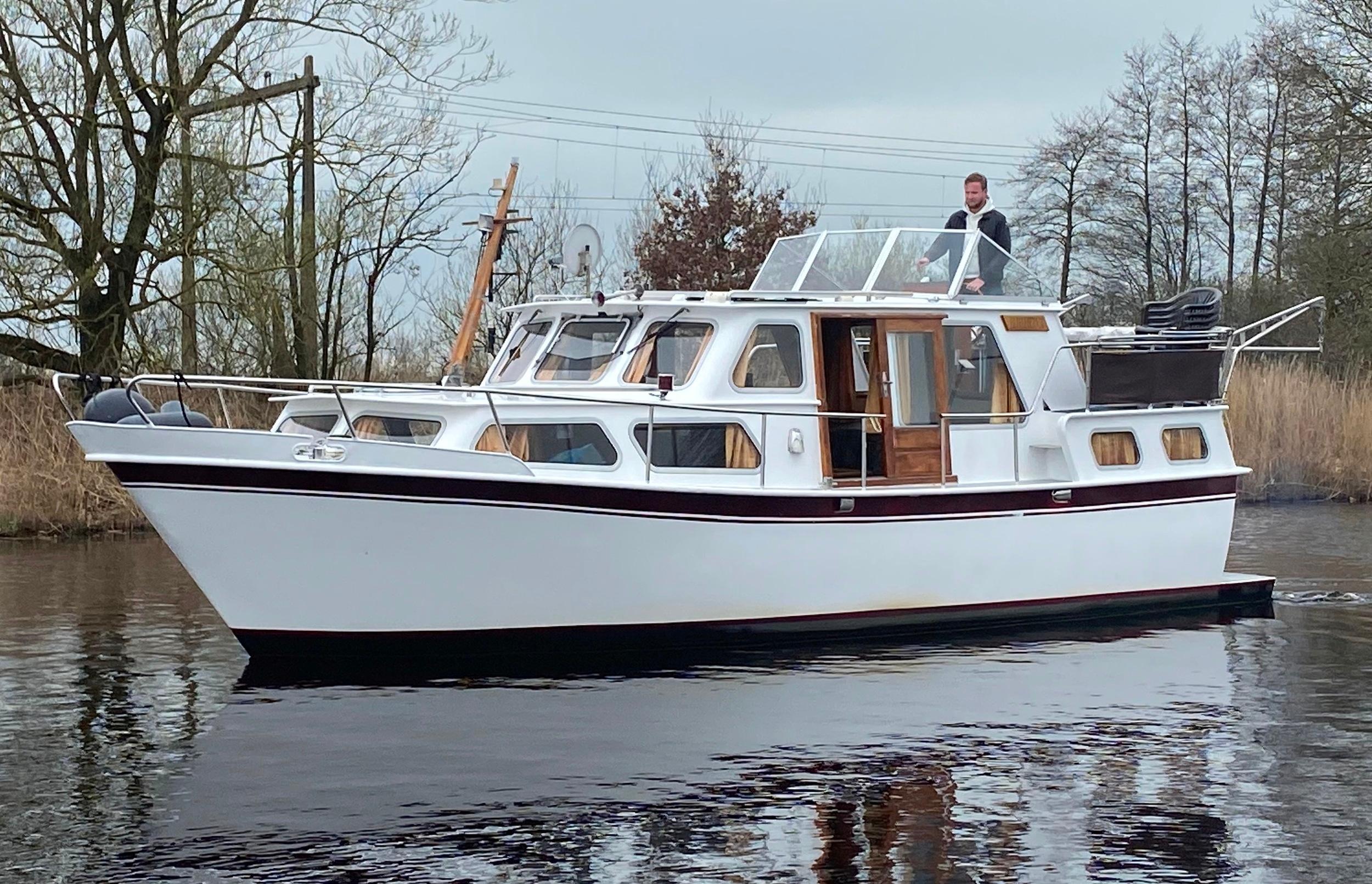 Blauwe Hand 1050 AK | 1980 | 11m | Boatshop24