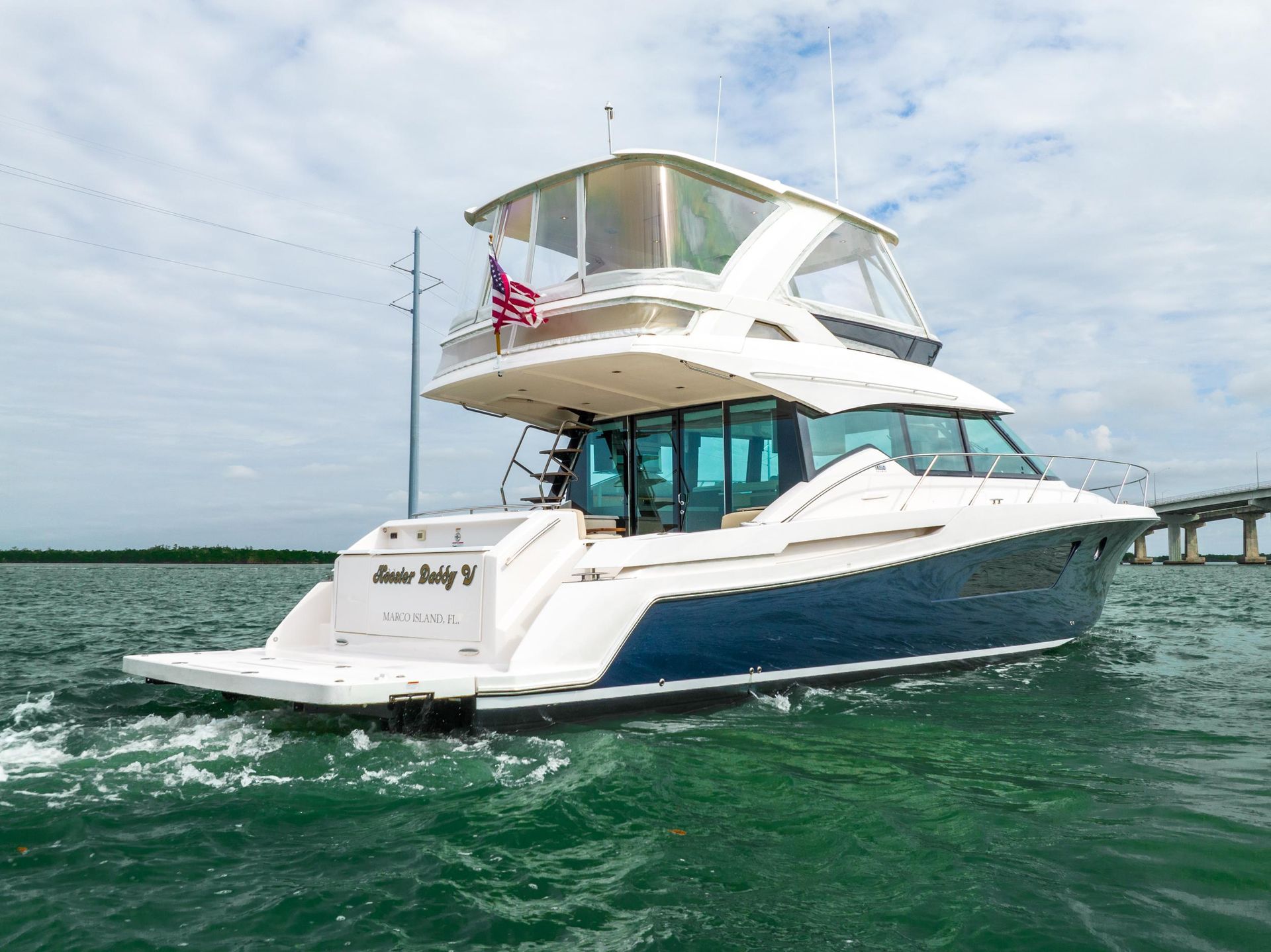 2018 Tiara Yachts 53 Flybridge - Weber Yachts