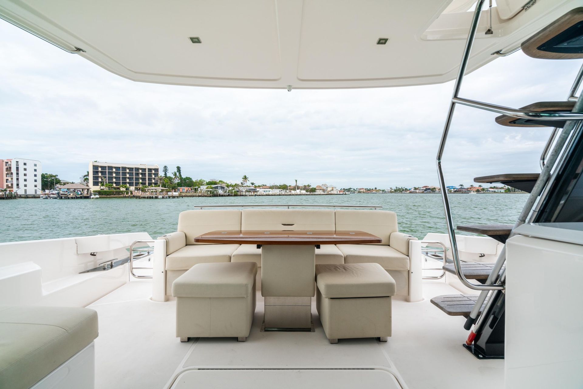 2018 Tiara Yachts 53 Flybridge - Weber Yachts