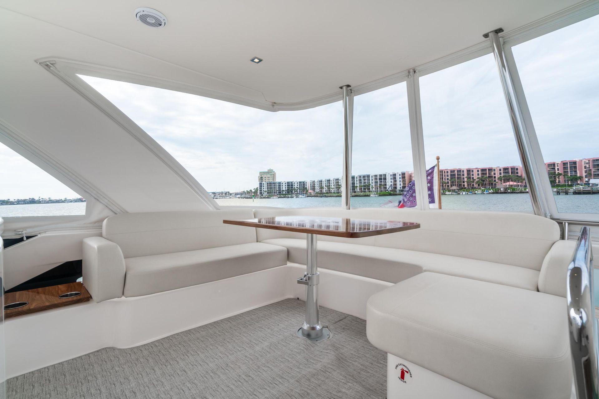 2018 Tiara Yachts 53 Flybridge - Weber Yachts