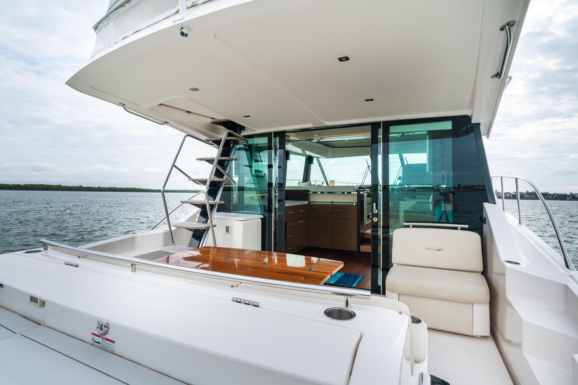 2018 Tiara Yachts 53 Flybridge - Weber Yachts