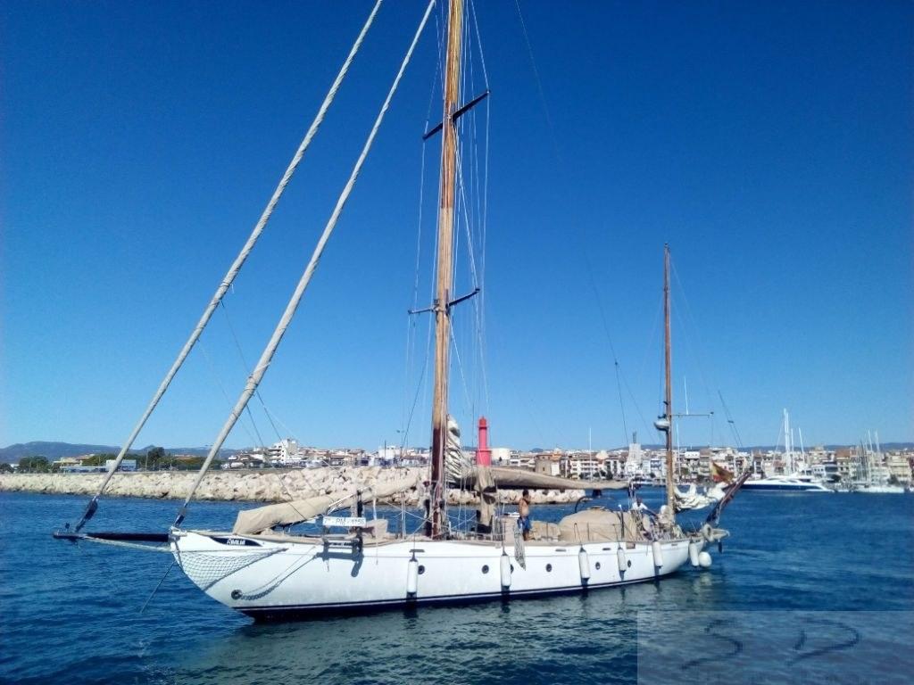 Used 1925 Velero Clasico Alfred Mylne Classic Sail Boat Berthon Boat ...