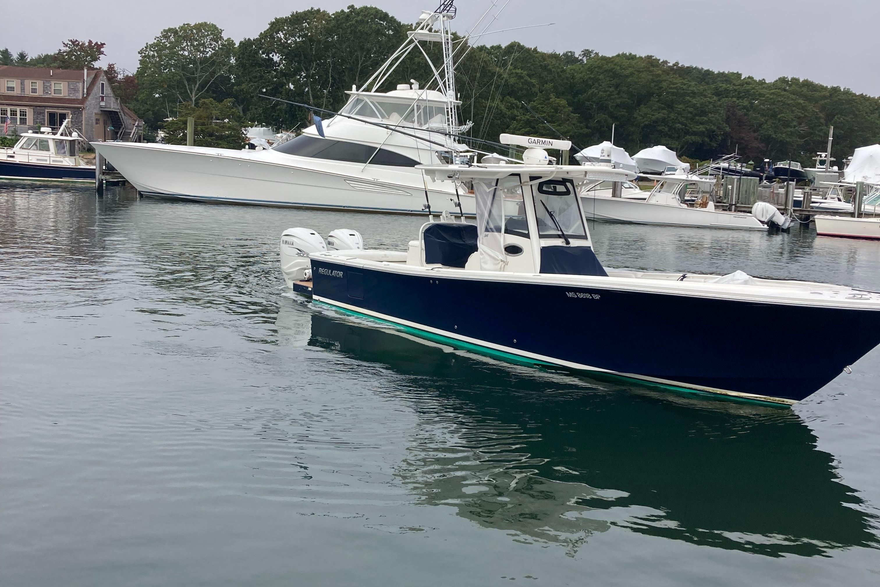 2021 Regulator 34 Centre Console for sale - YachtWorld
