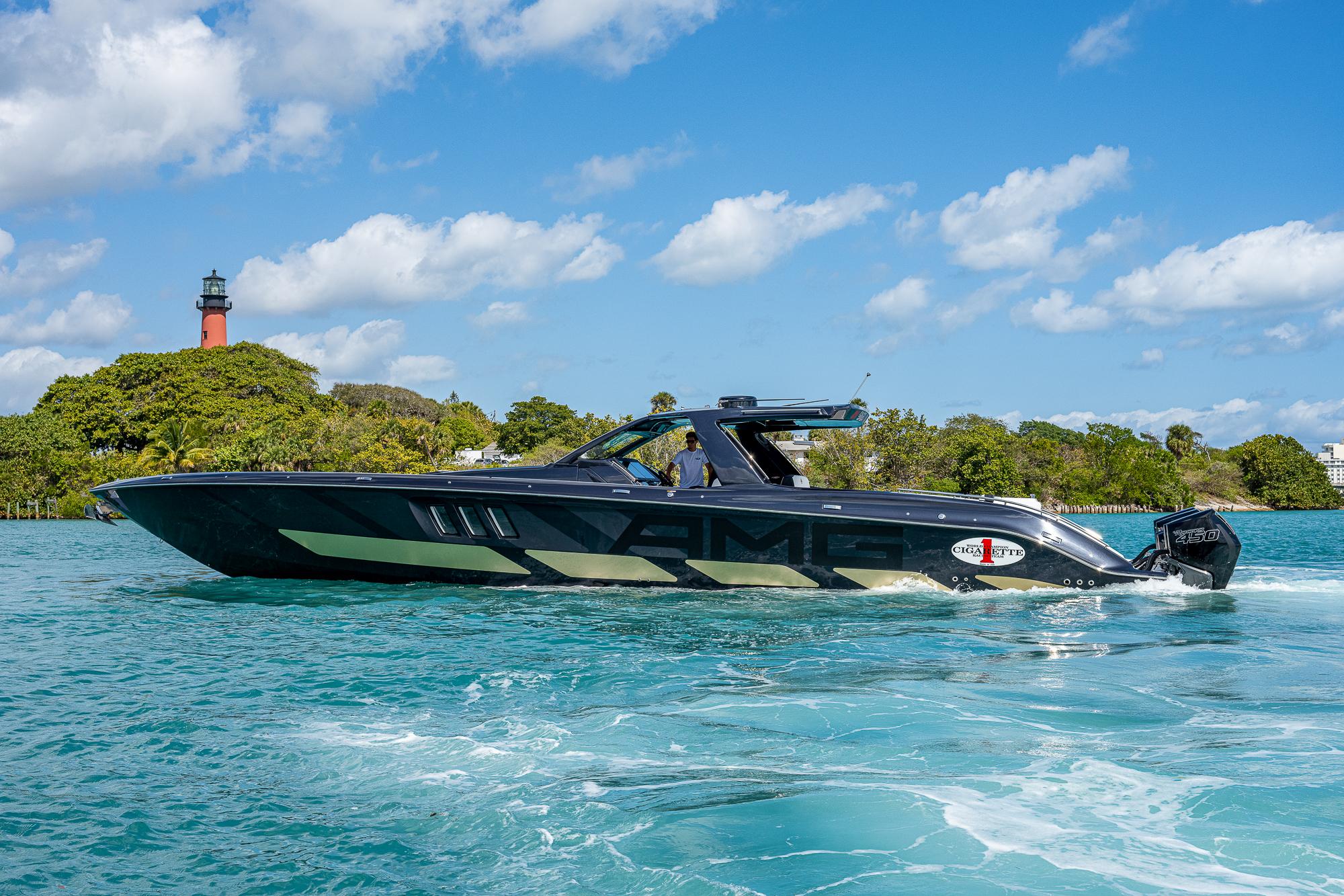 2020 Cigarette Tirranna Center Console Boote Kaufen - YachtWorld