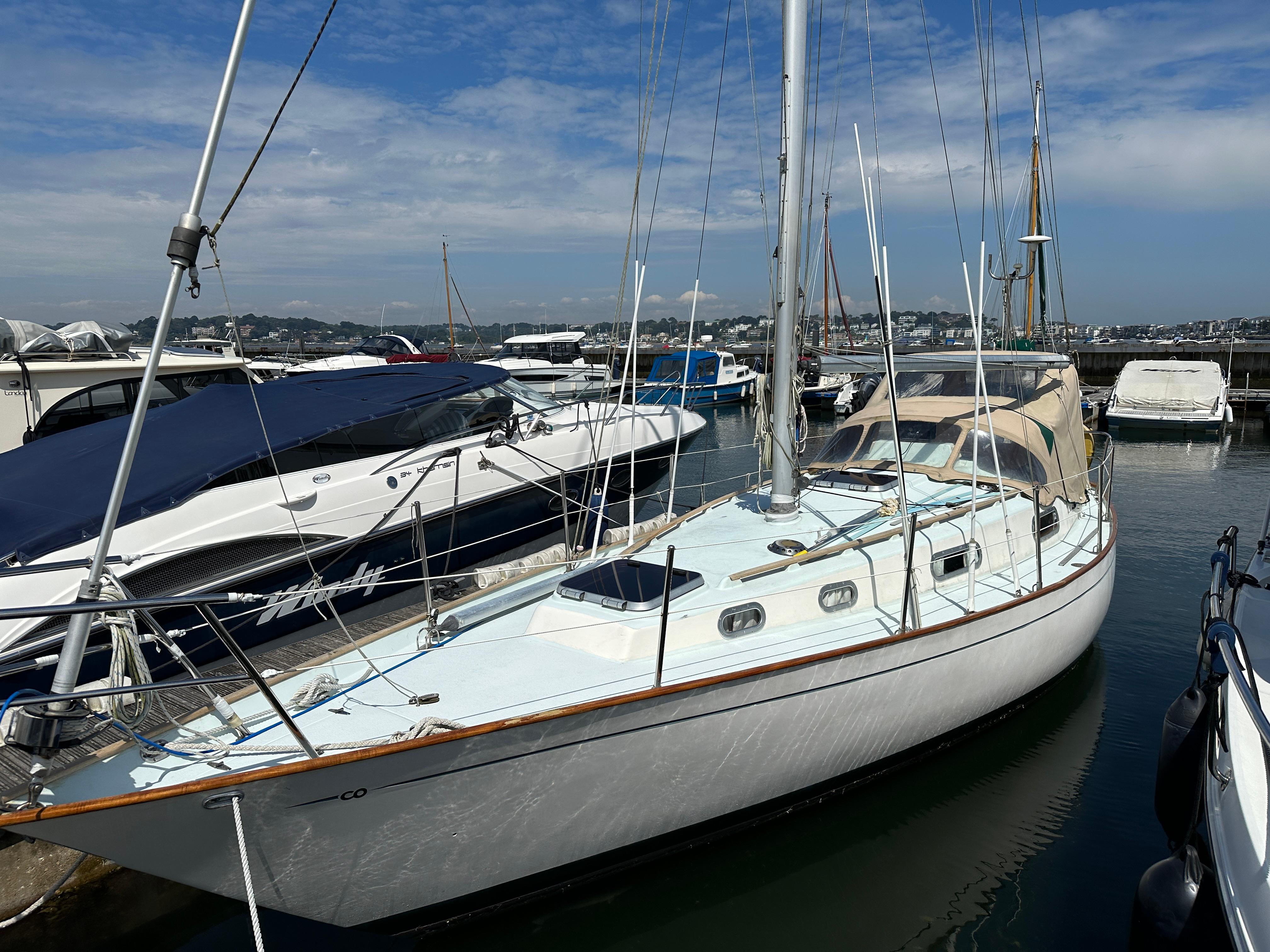 New Contessa 32 in Dorset - iNautia