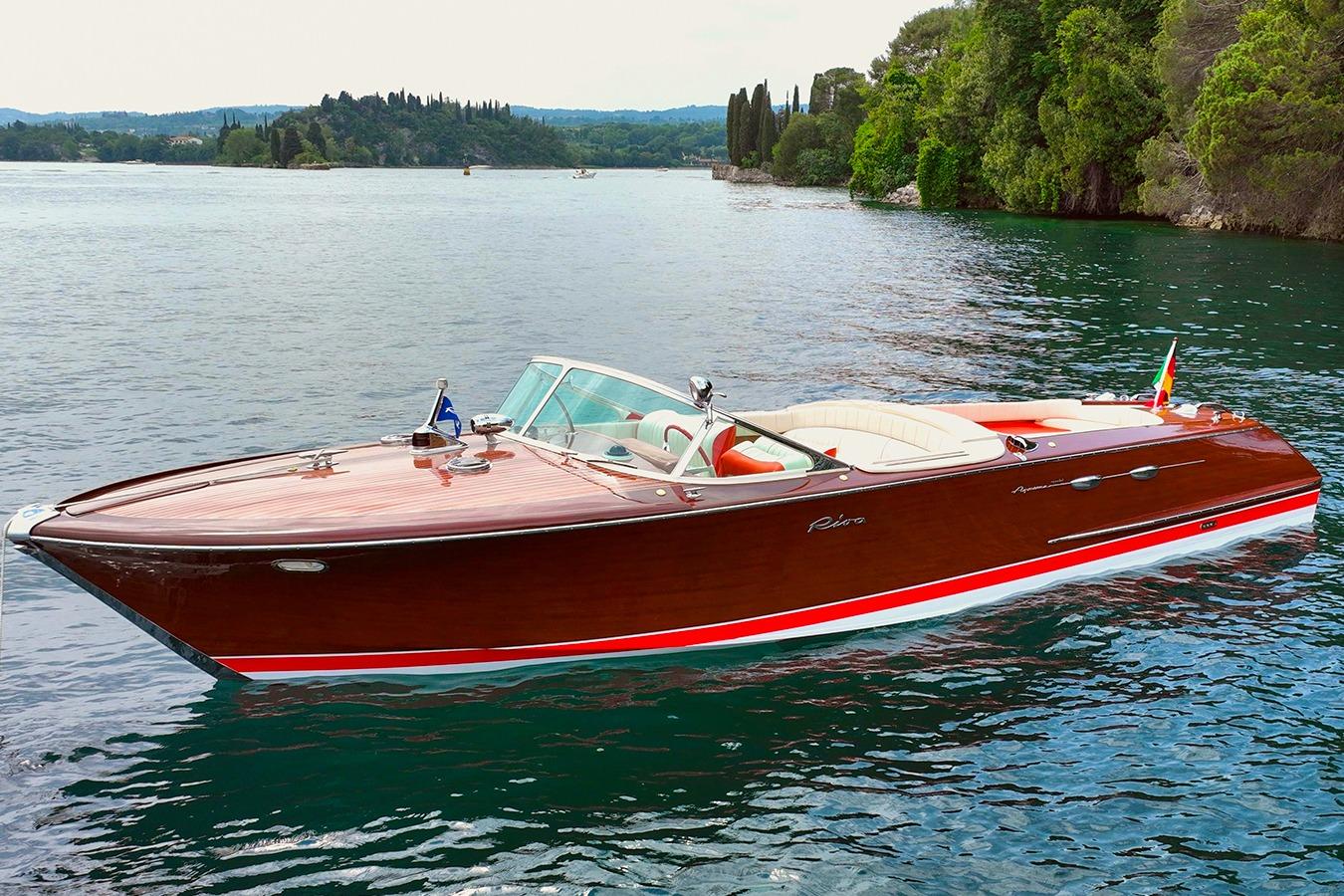 1974 Riva Aquarama Special Cruise ships for sale - YachtWorld