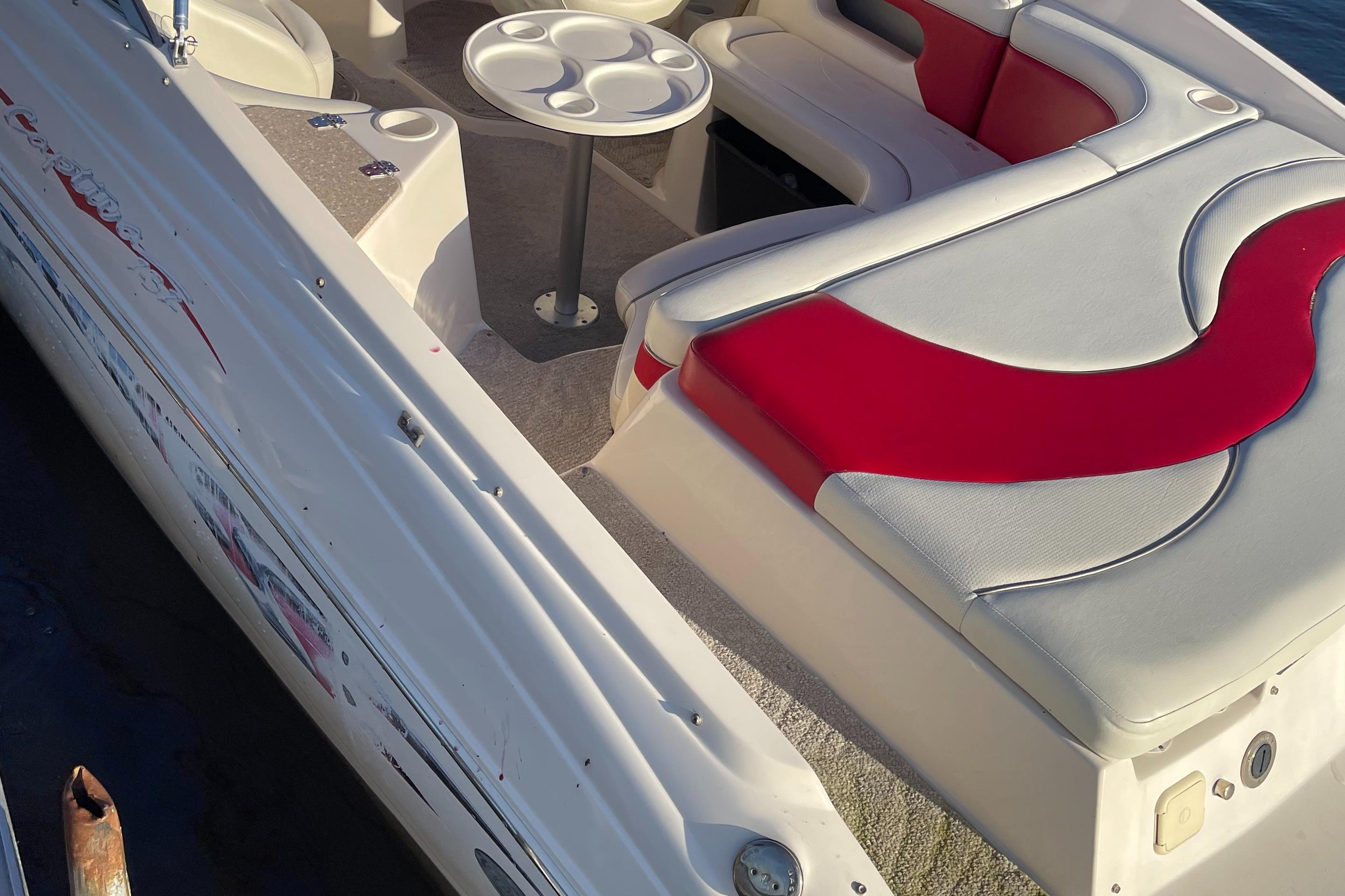 2005 Rinker 232 Captiva Bowrider Runabout for sale - YachtWorld