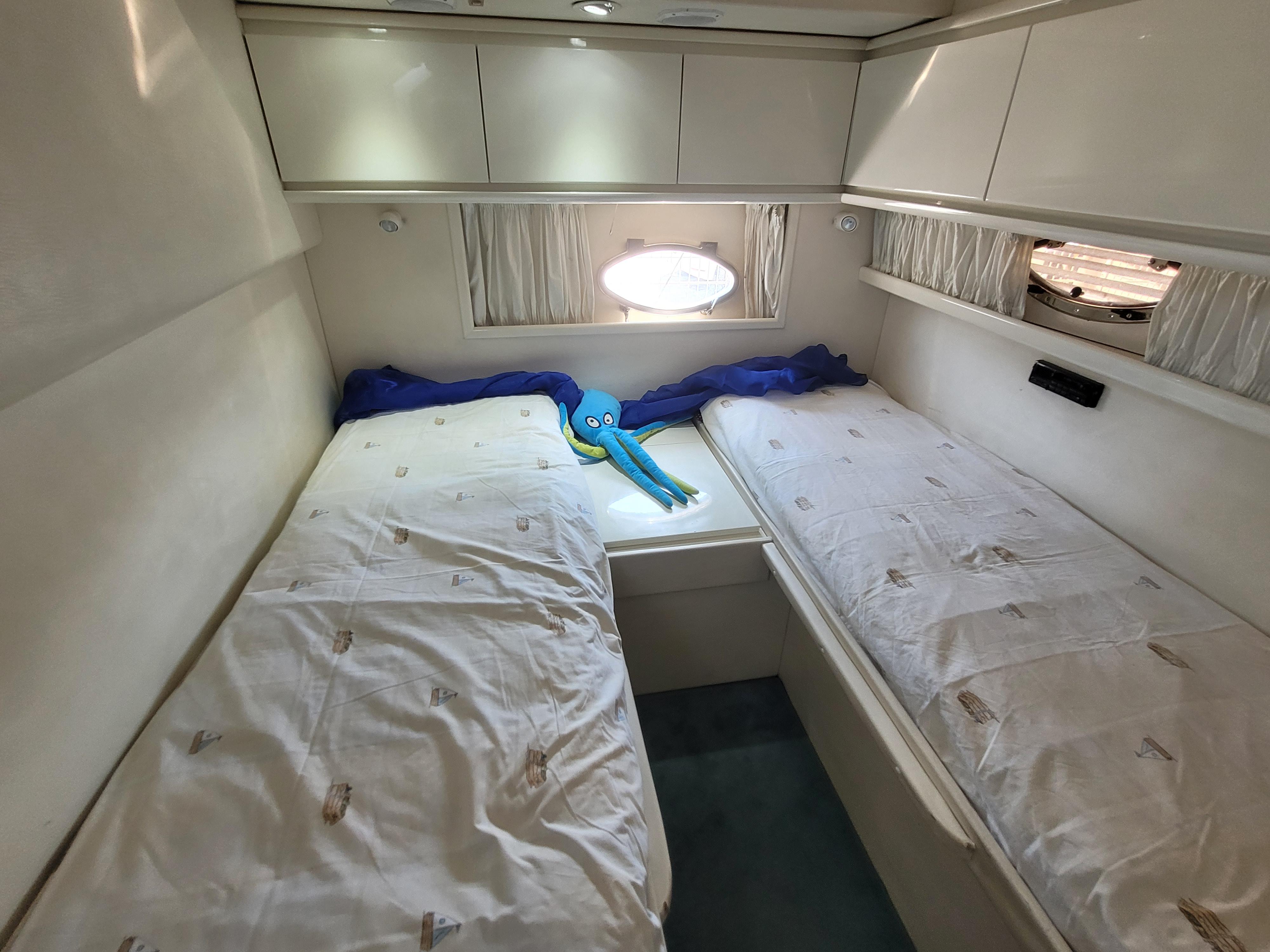 1993 Pershing 40 Express Cruiser for sale - YachtWorld