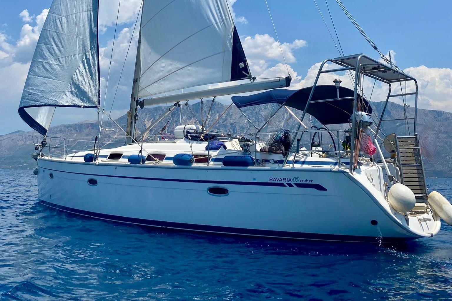 Used 2006 Bavaria 42 Cruiser | TopBoats