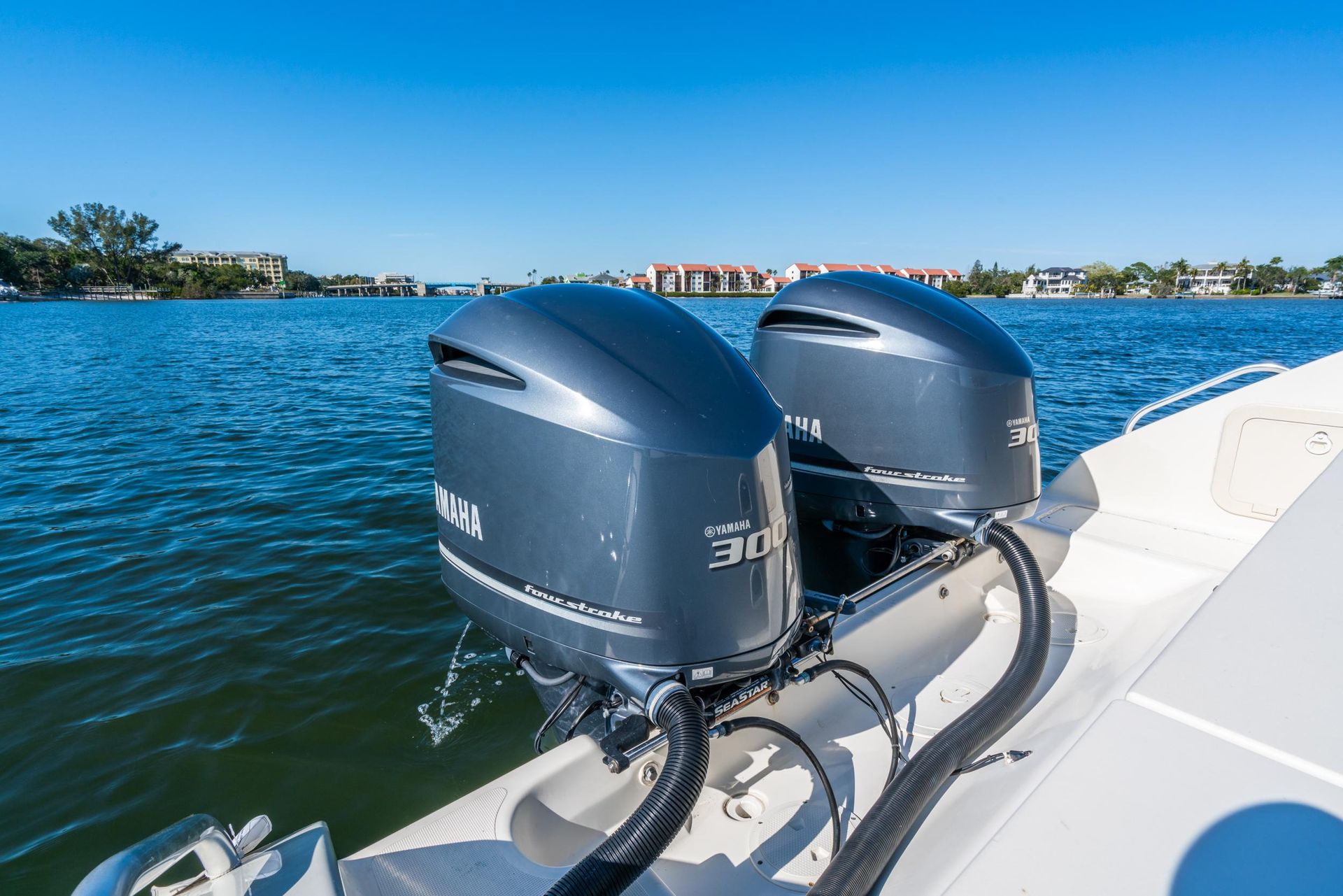 2005 Pursuit 3070 Center Console - Weber Yachts