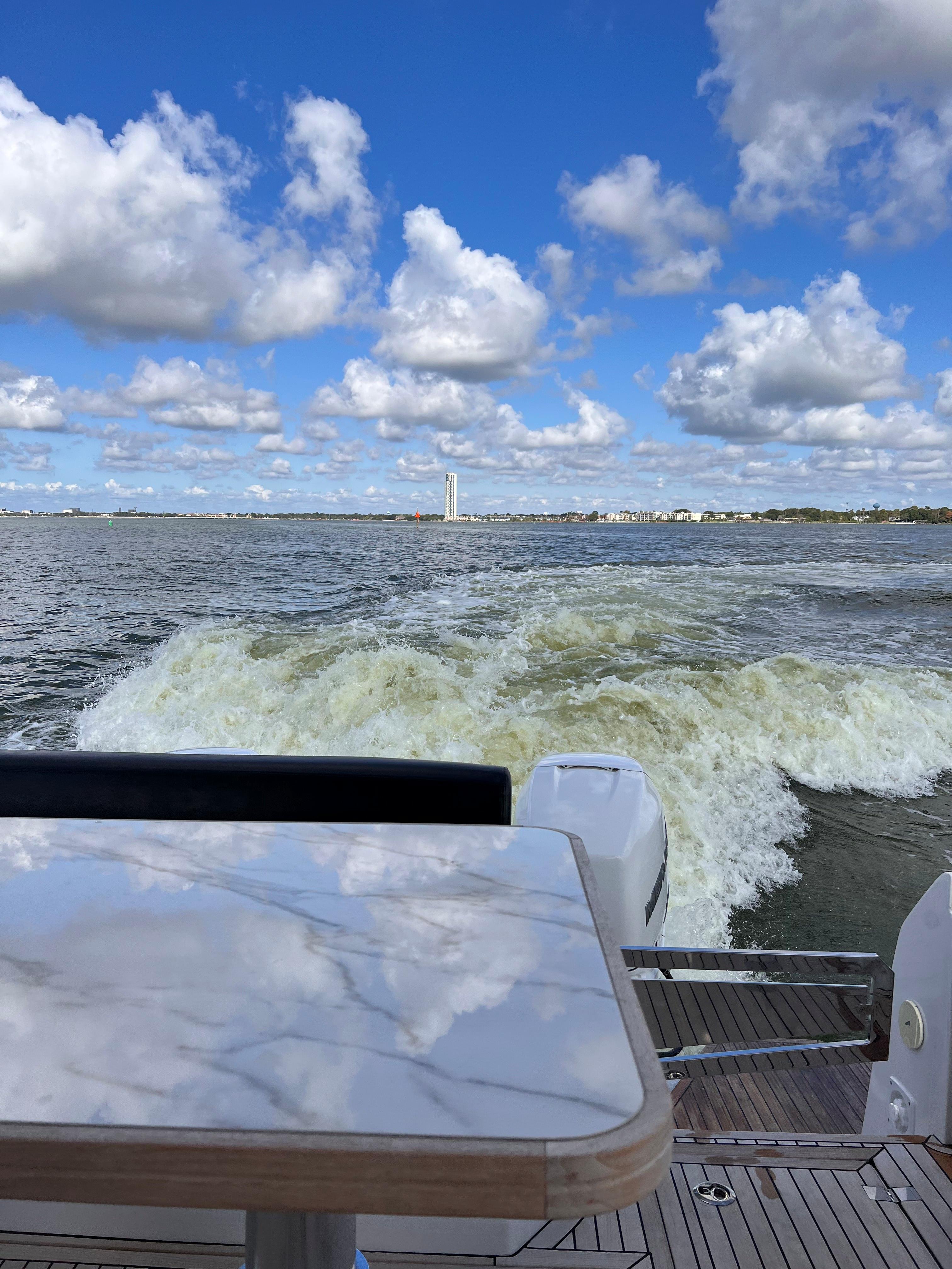 2018 Azimut 40 Verve Express Cruiser for sale - YachtWorld