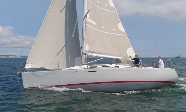 Beneteau First 40.7 Nuevo - Cosas de Barcos