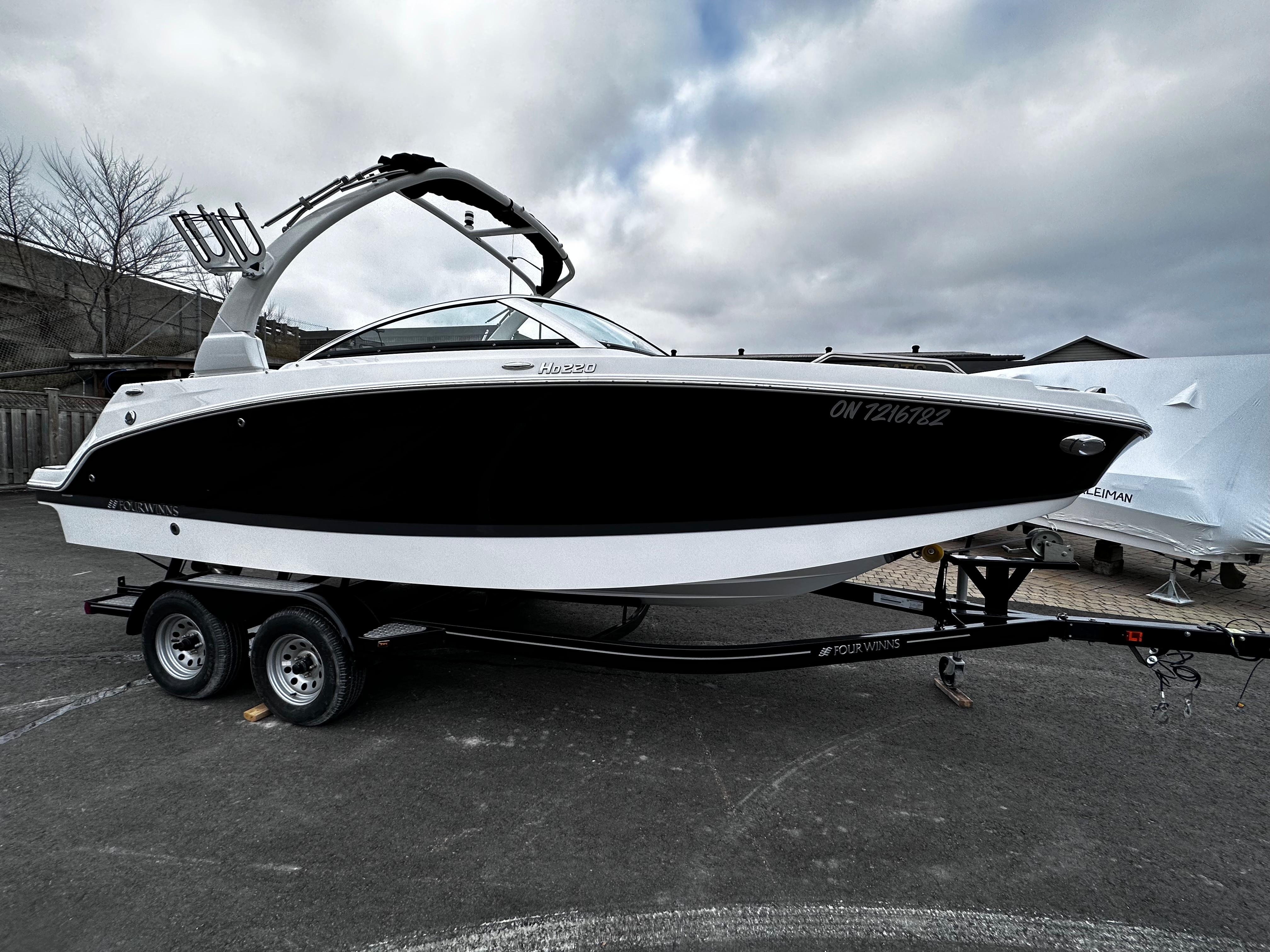 2020 Four Winns HD220 Deckboot Kaufen - YachtWorld