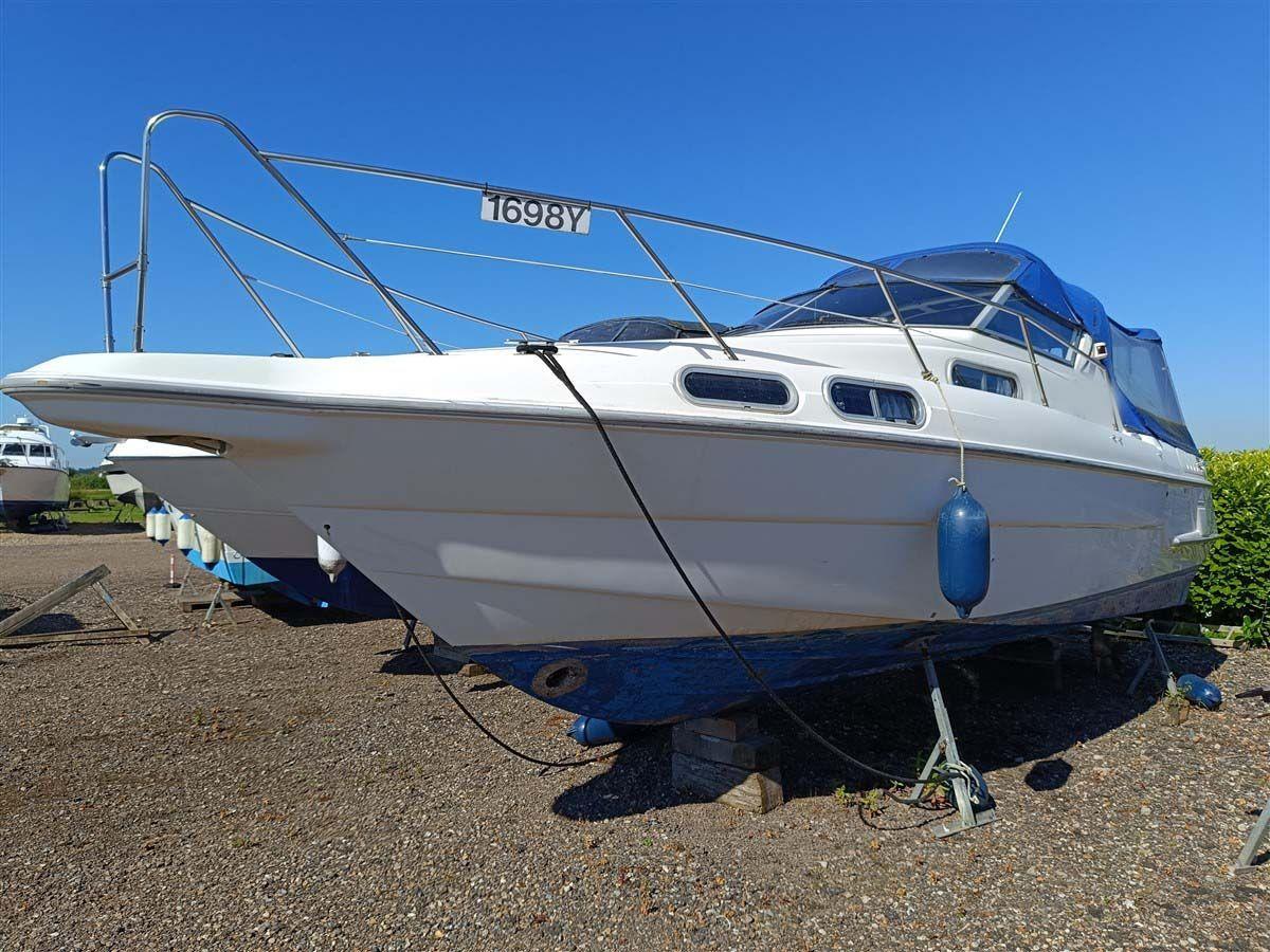Sealine 290 Ambassador | 10m | 1993 | Boats and Outboards