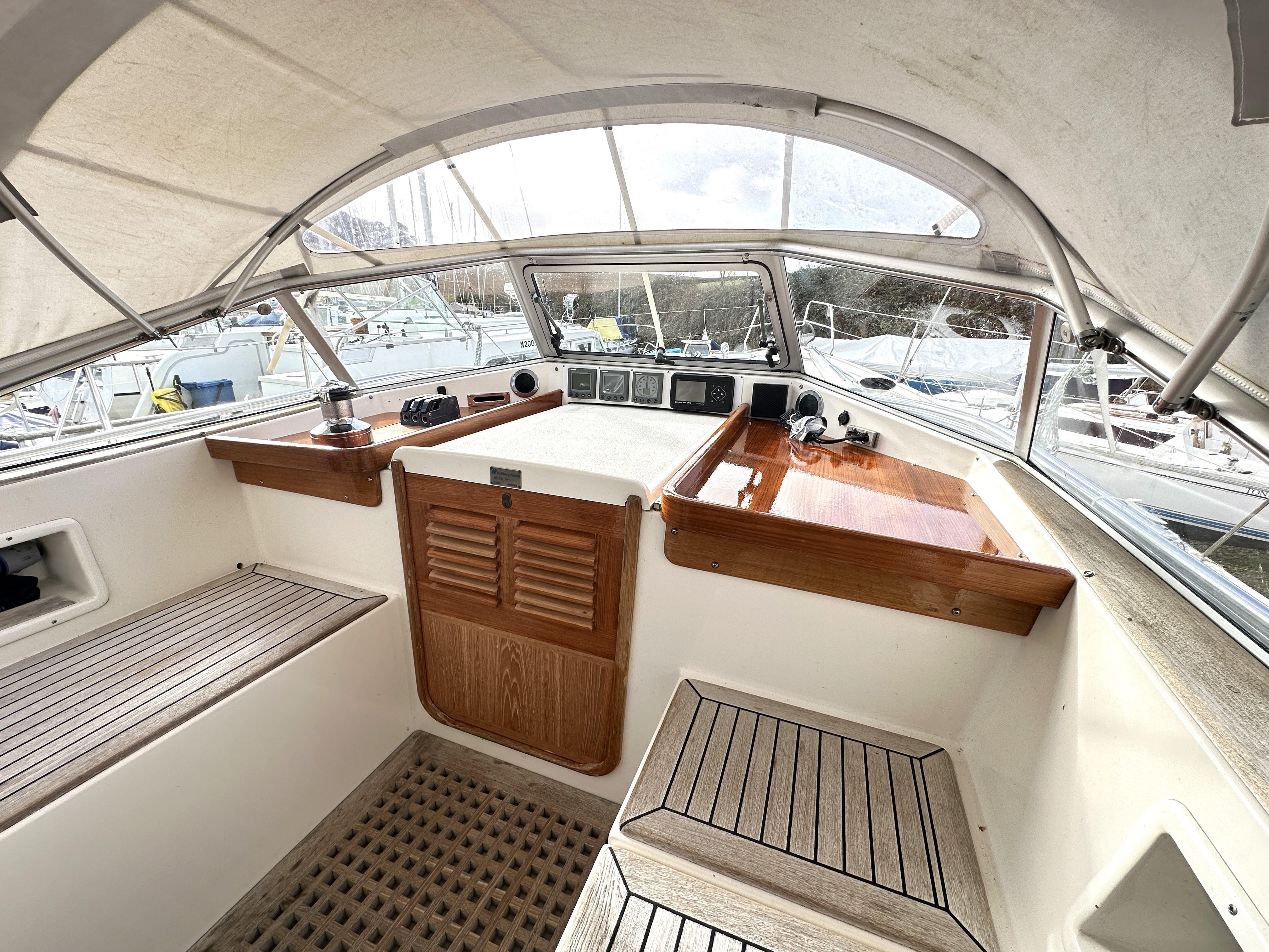 2001 Hallberg-Rassy 39 Cruiser for sale - YachtWorld