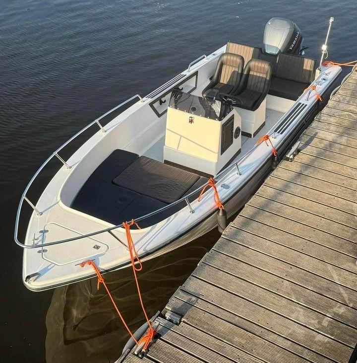 Boston Whaler Rover Marine Fishing Rover | 1989 | 6m - Hampshire ...