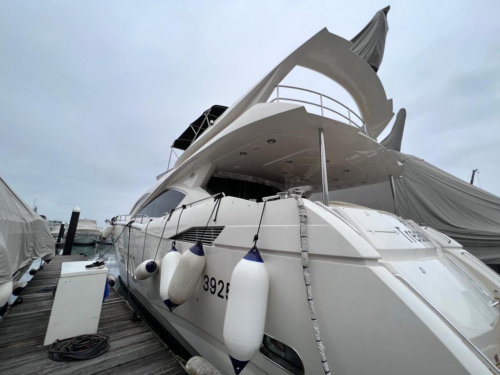 2005 Flybridge Sunseeker for sale - YachtWorld