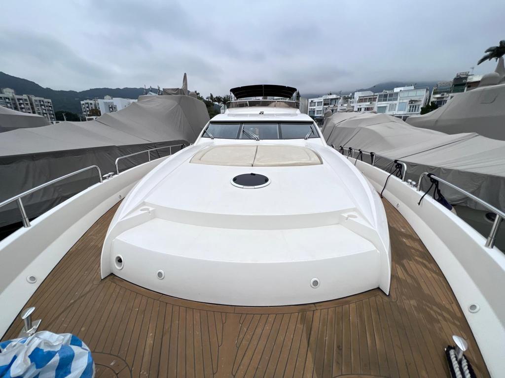 2005 Flybridge Sunseeker for sale - YachtWorld