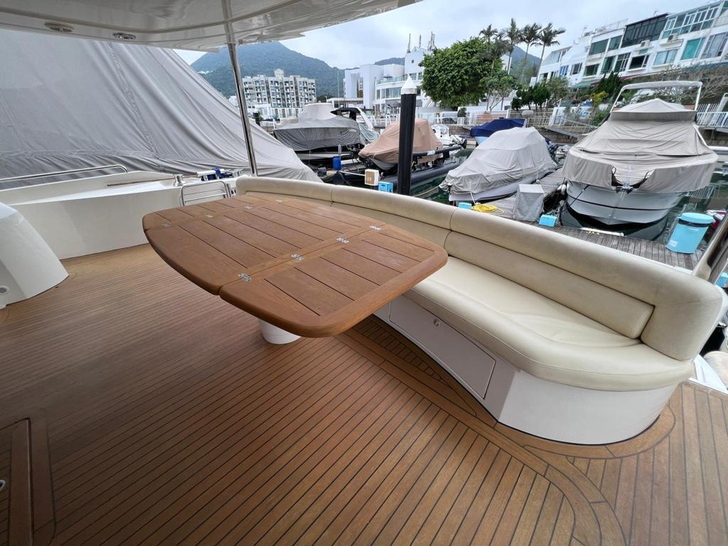 2005 Flybridge Sunseeker for sale - YachtWorld