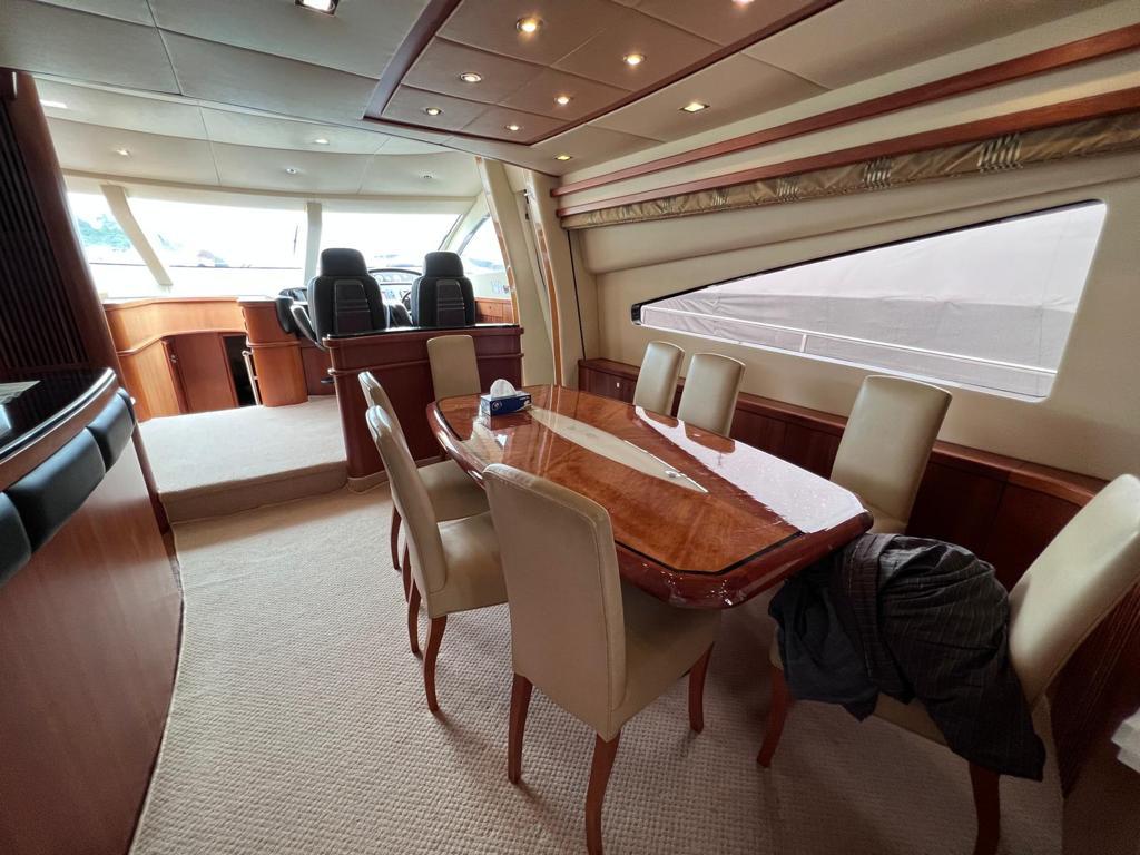 2005 Flybridge Sunseeker for sale - YachtWorld