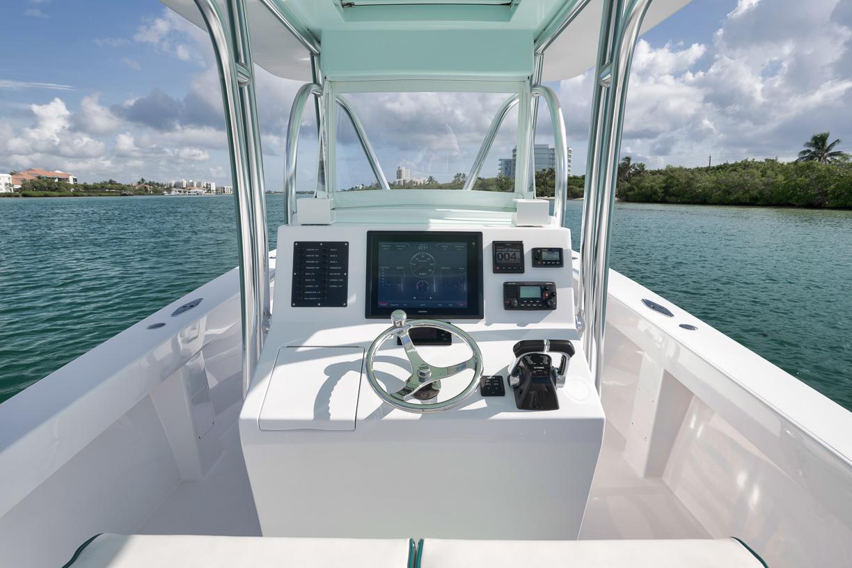 1995 Jupiter 31 Center Console Center Console for sale - YachtWorld