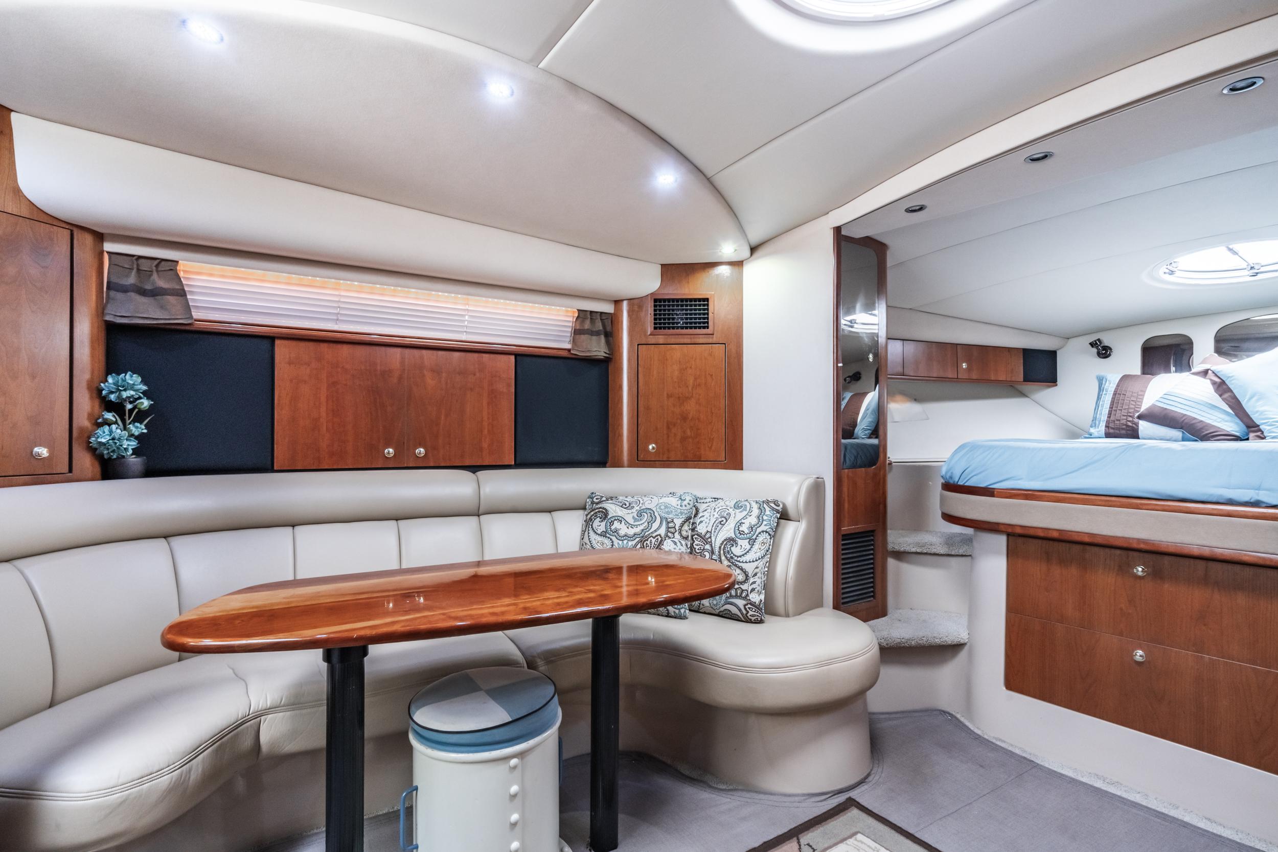 2001 Cruisers Yachts 3870 Cruiser for sale - YachtWorld