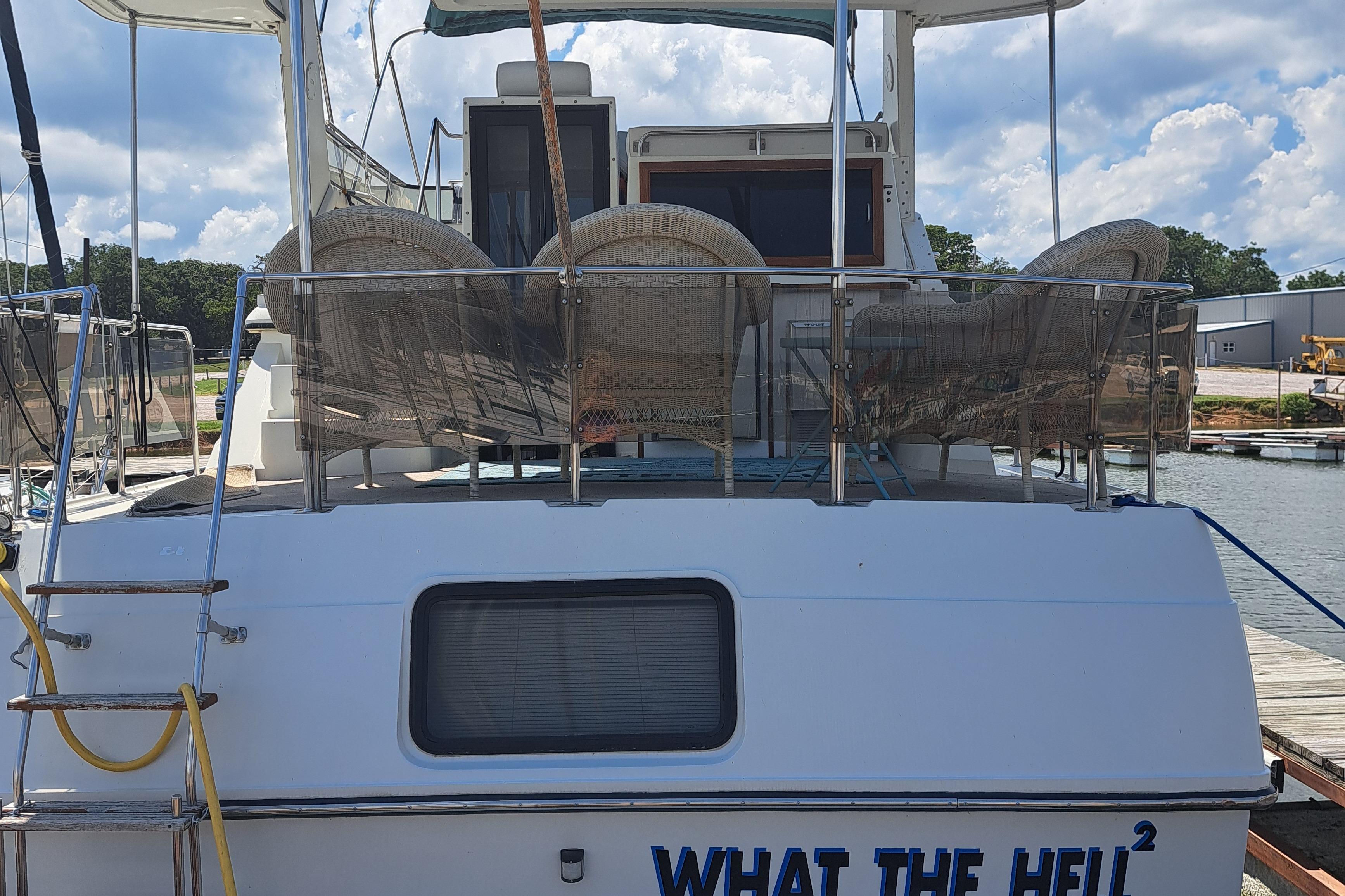 1989 Carver 3807 Aft Cabin Motor Yacht Aft Cabin for sale - YachtWorld