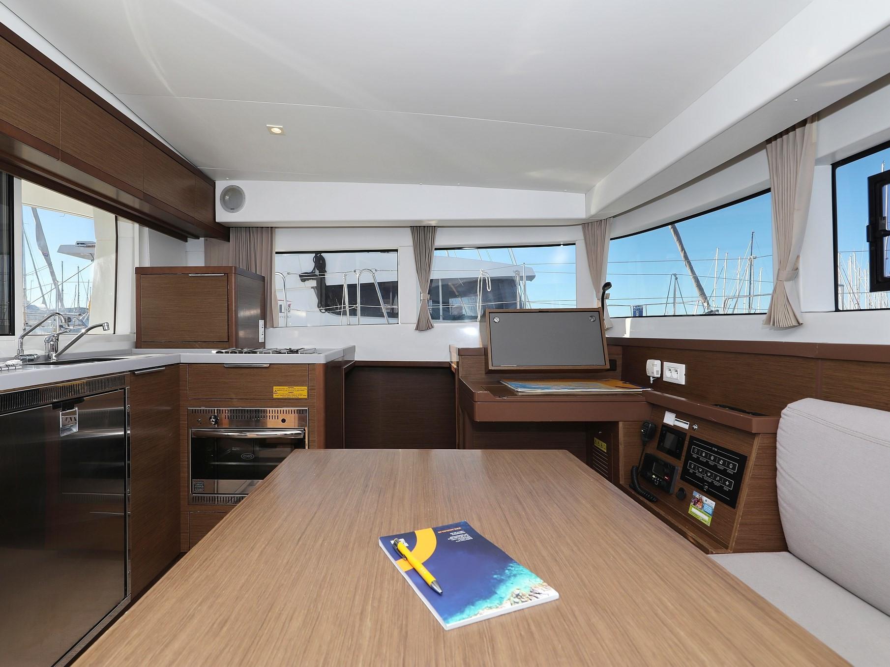 2018 Lagoon 40 Multi-Hull for sale - YachtWorld