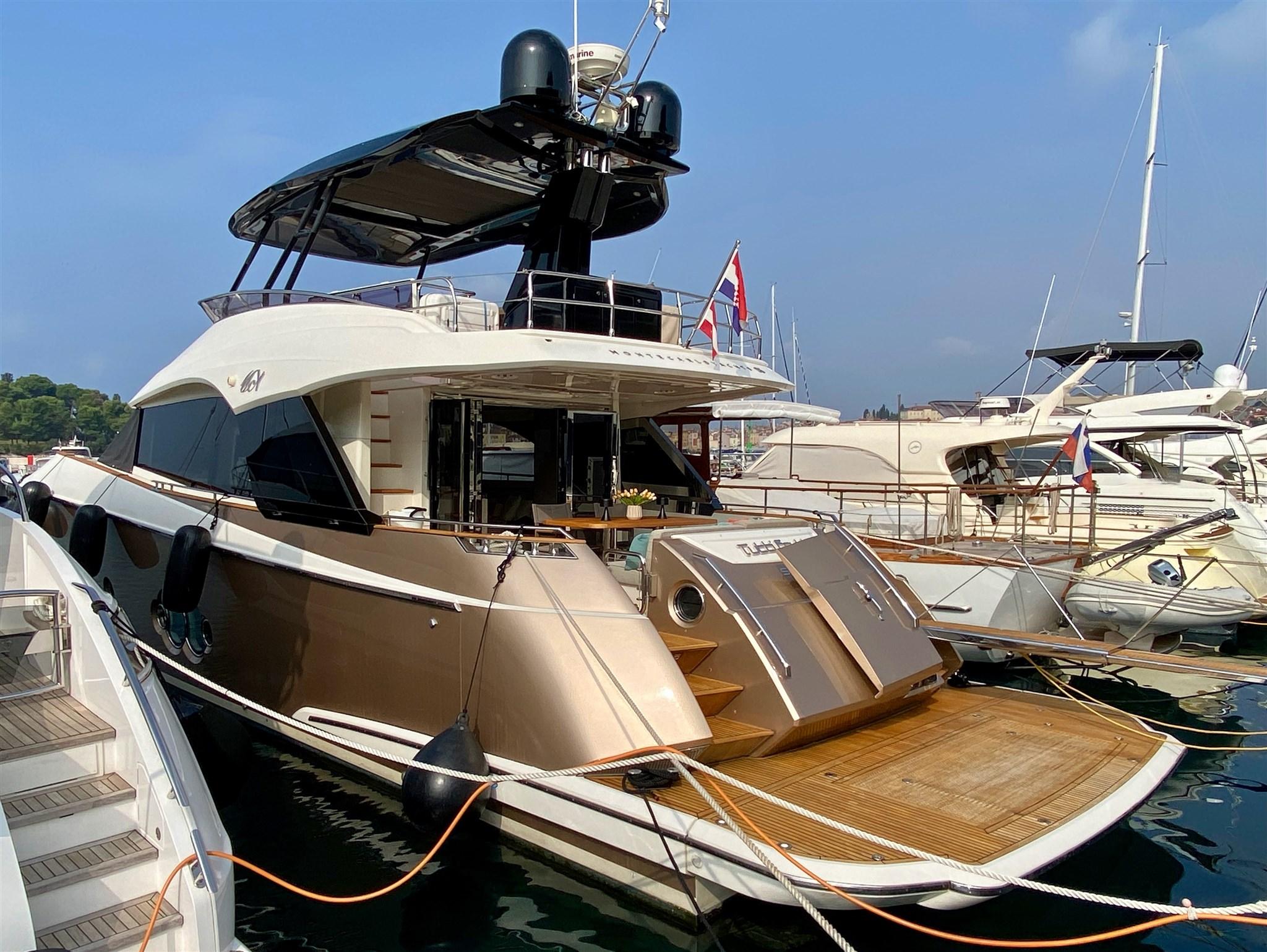 Used Monte Carlo Yachts MCY 65 Fly - iNautia