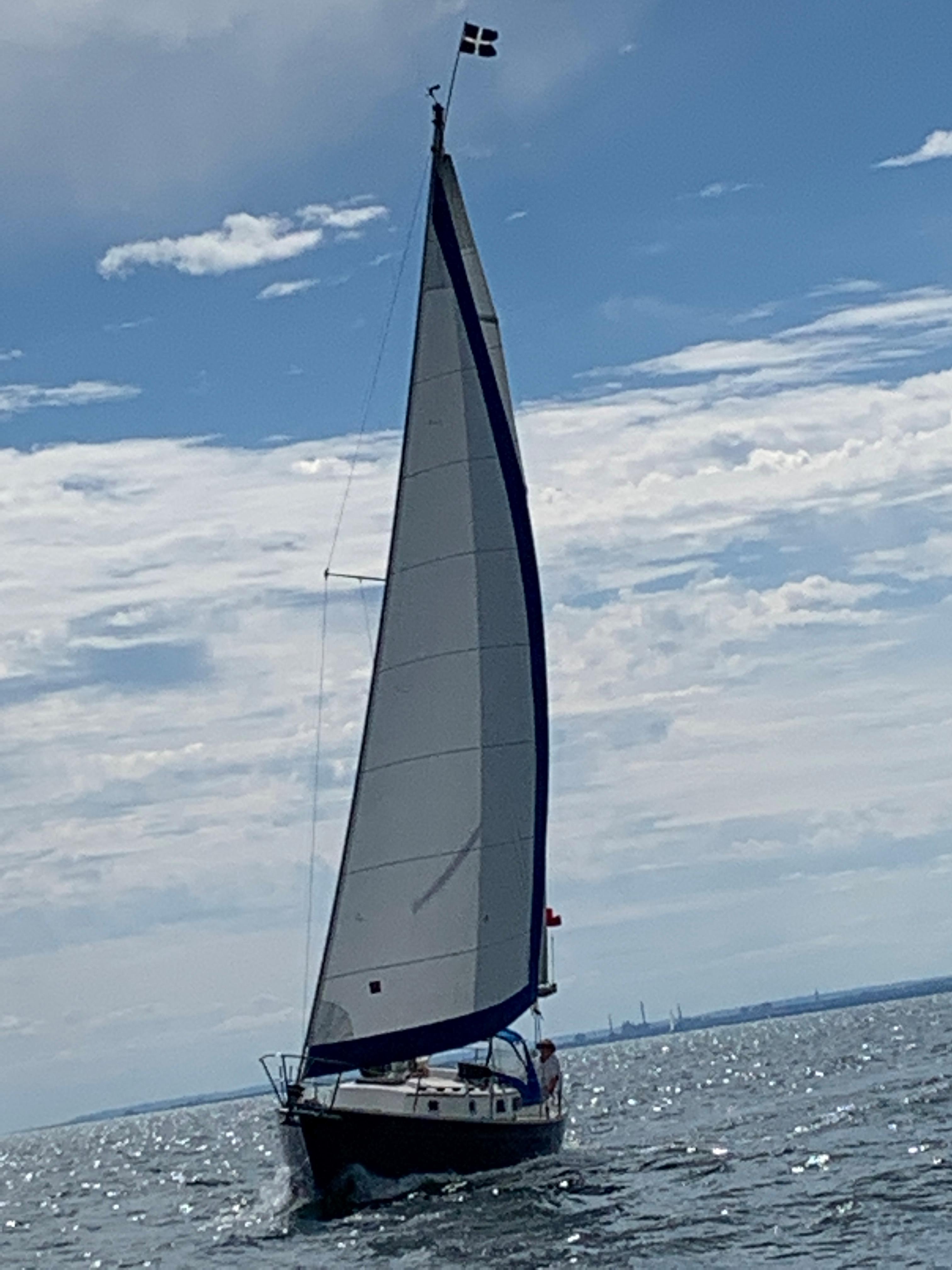 1980 Hinterhoeller Niagara 35 Cruiser for sale - YachtWorld