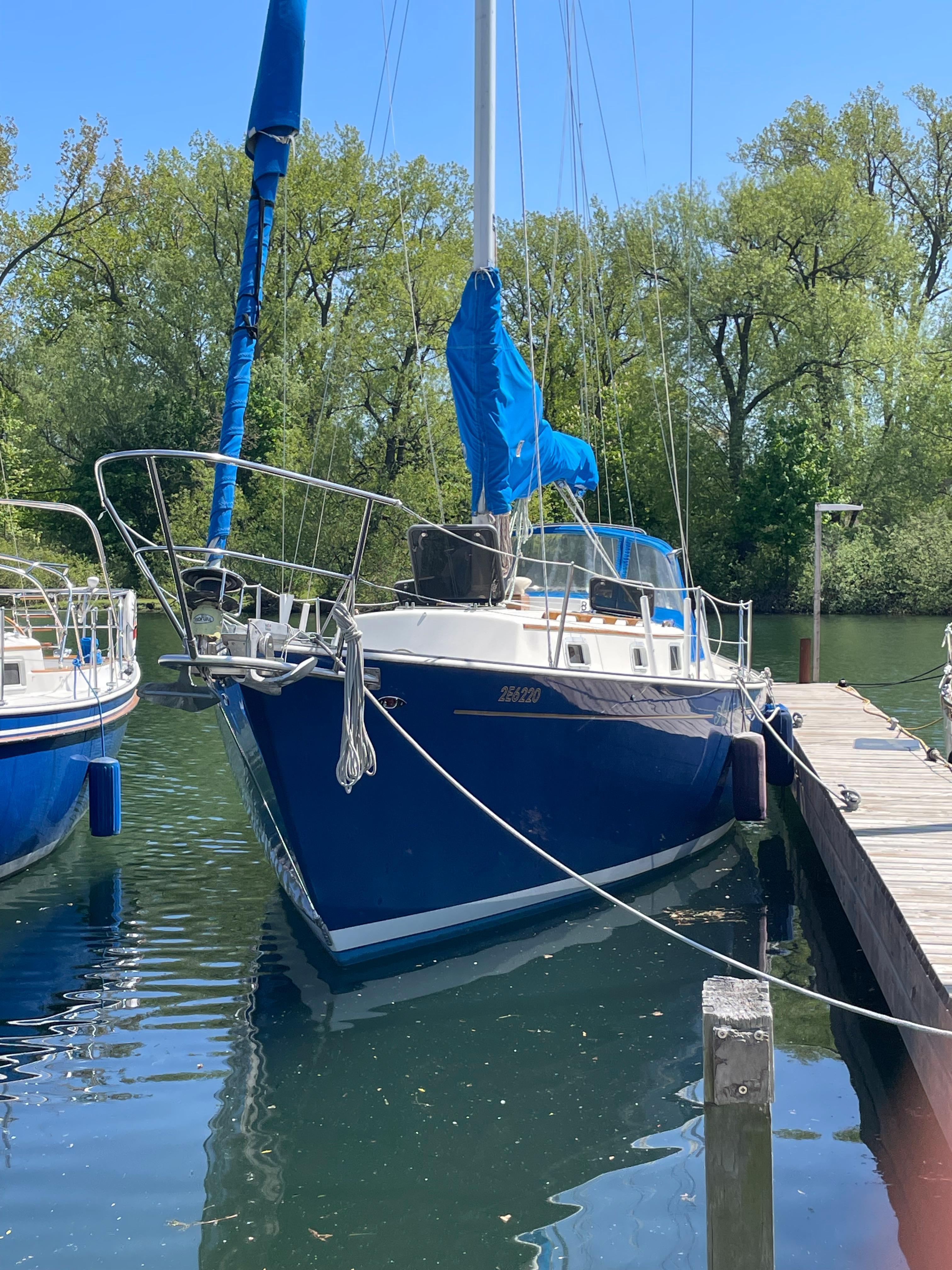 1980 Hinterhoeller Niagara 35 Cruiser for sale - YachtWorld