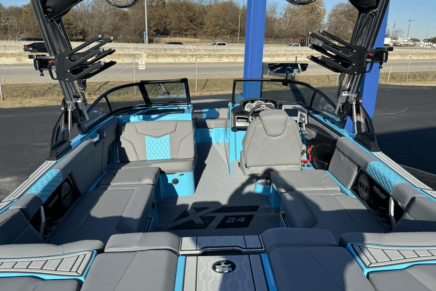 2024 MasterCraft XT24 Ski and Wakeboard for sale - YachtWorld
