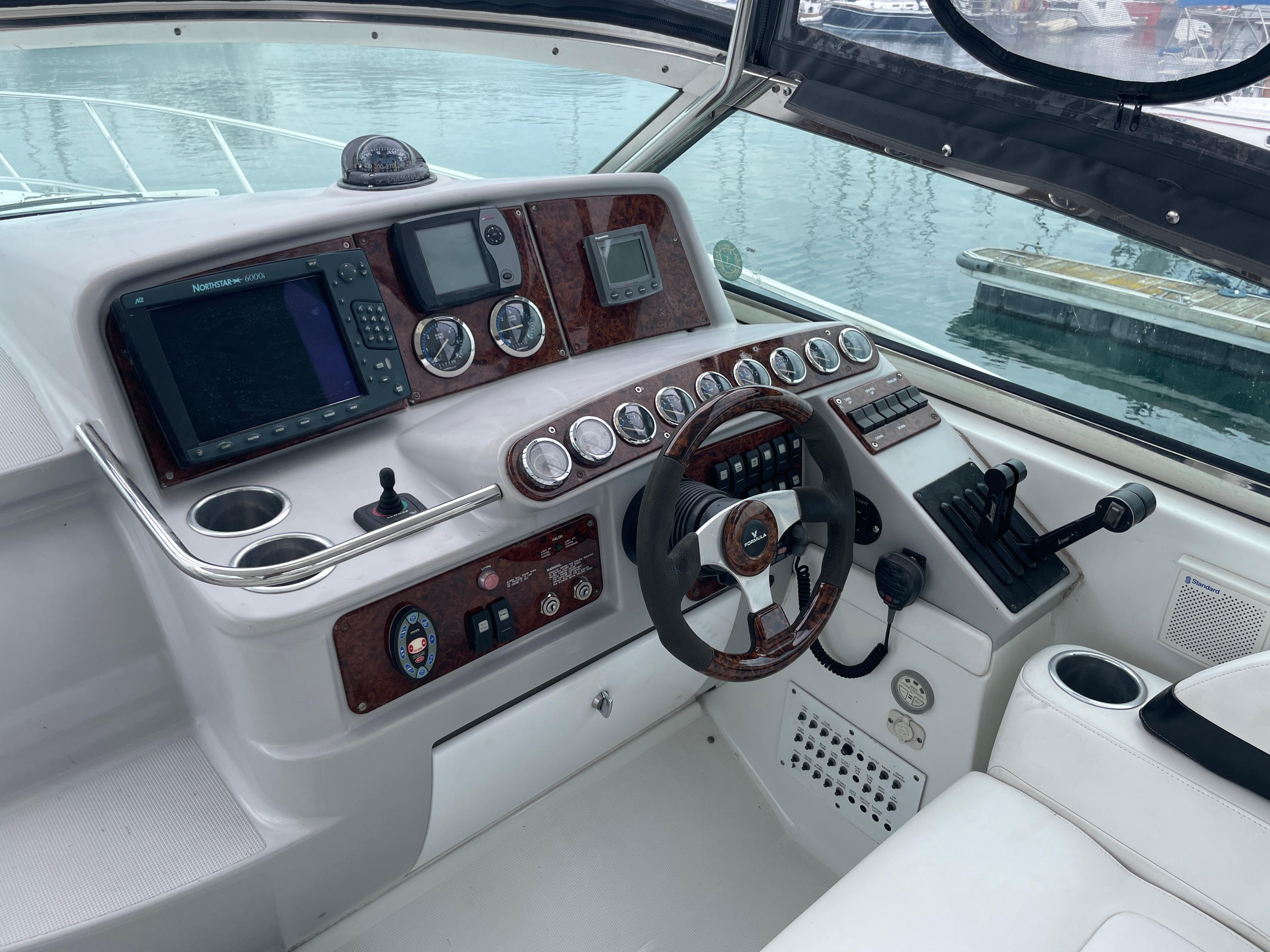 2005 Formula 37 Performance Cruiser Express Cruiser for sale - YachtWorld