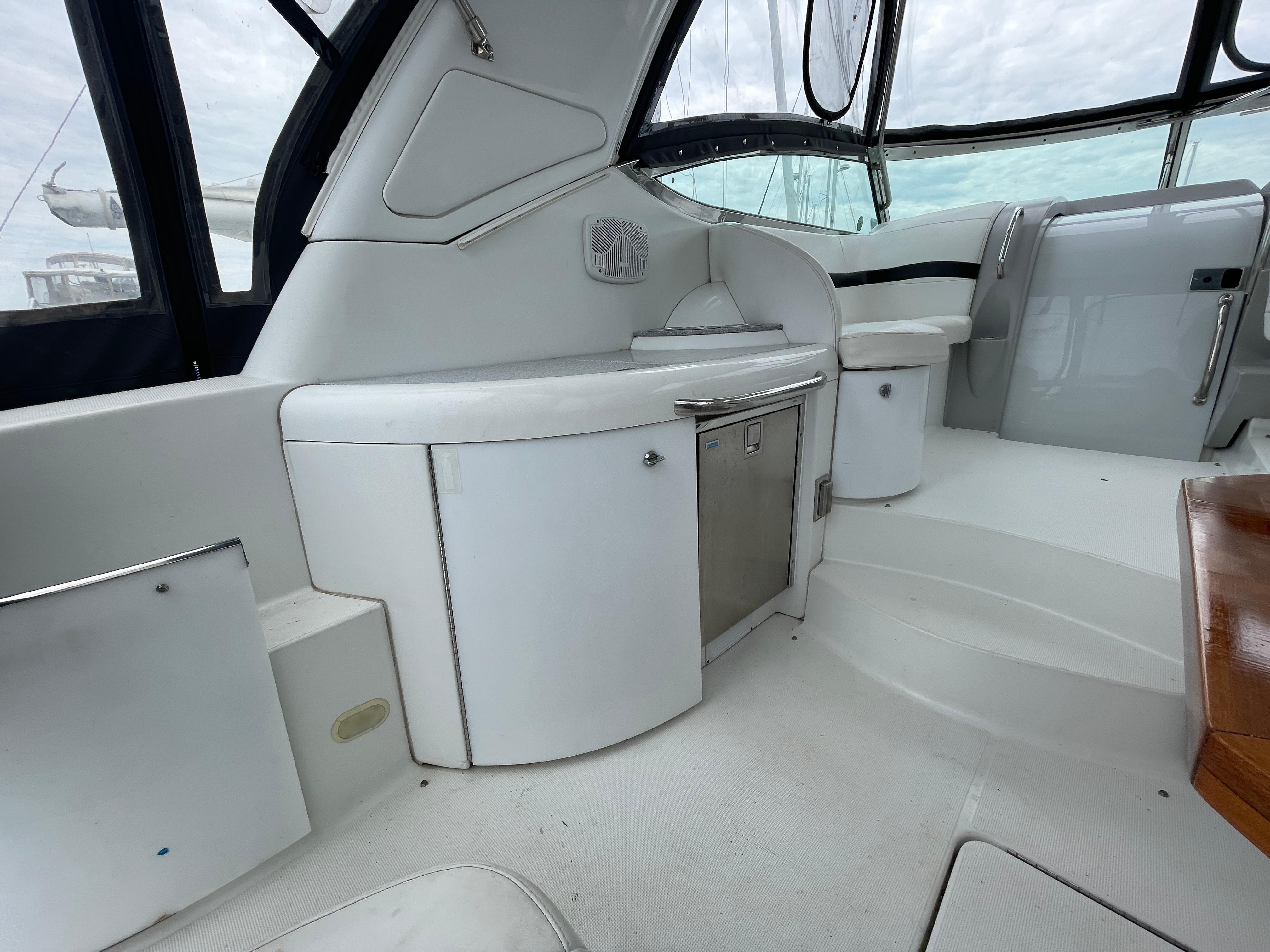 2005 Formula 37 Performance Cruiser Express Cruiser for sale - YachtWorld