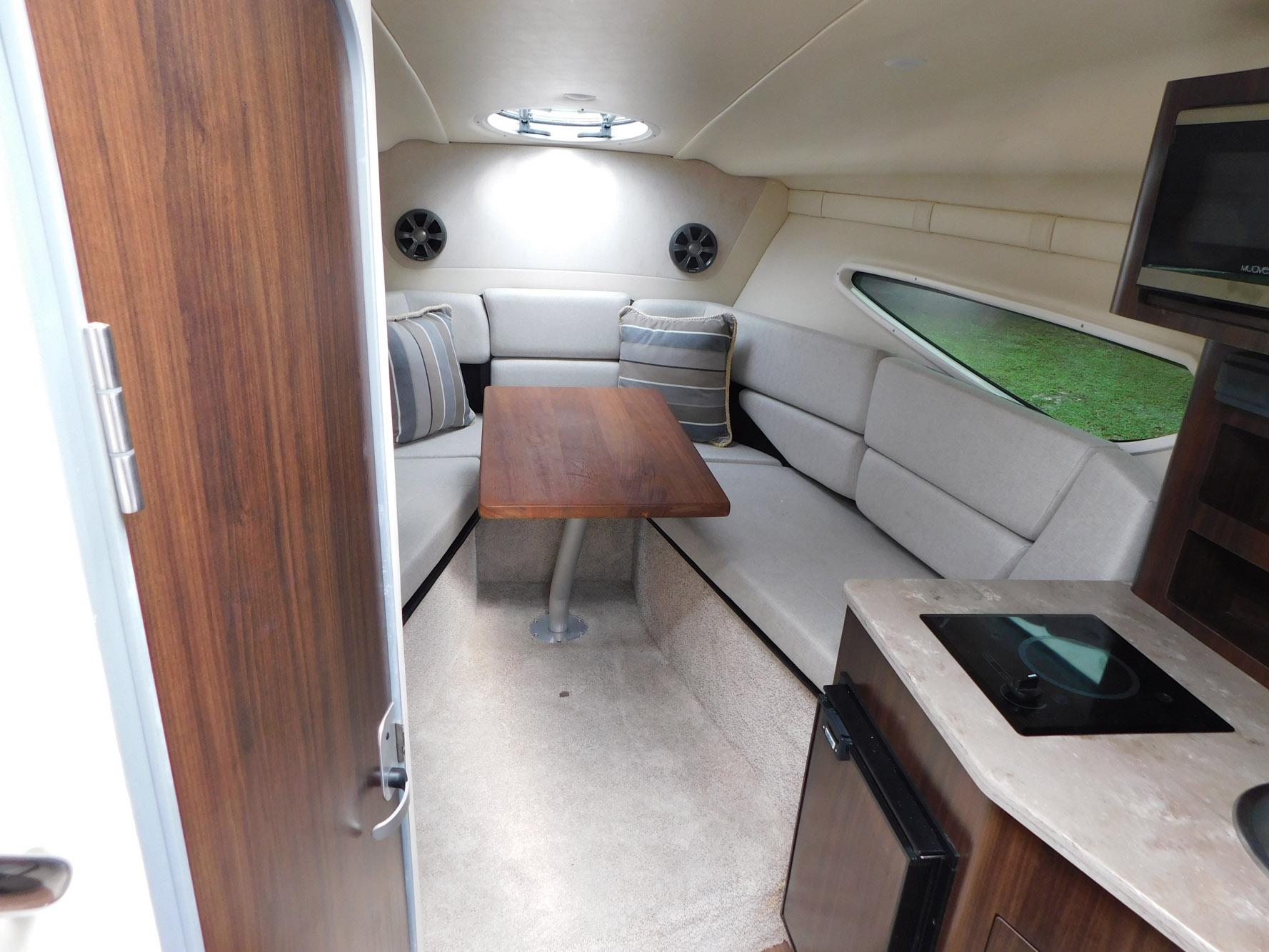 2018 Regal 26 Express Express-Boot Kaufen - YachtWorld