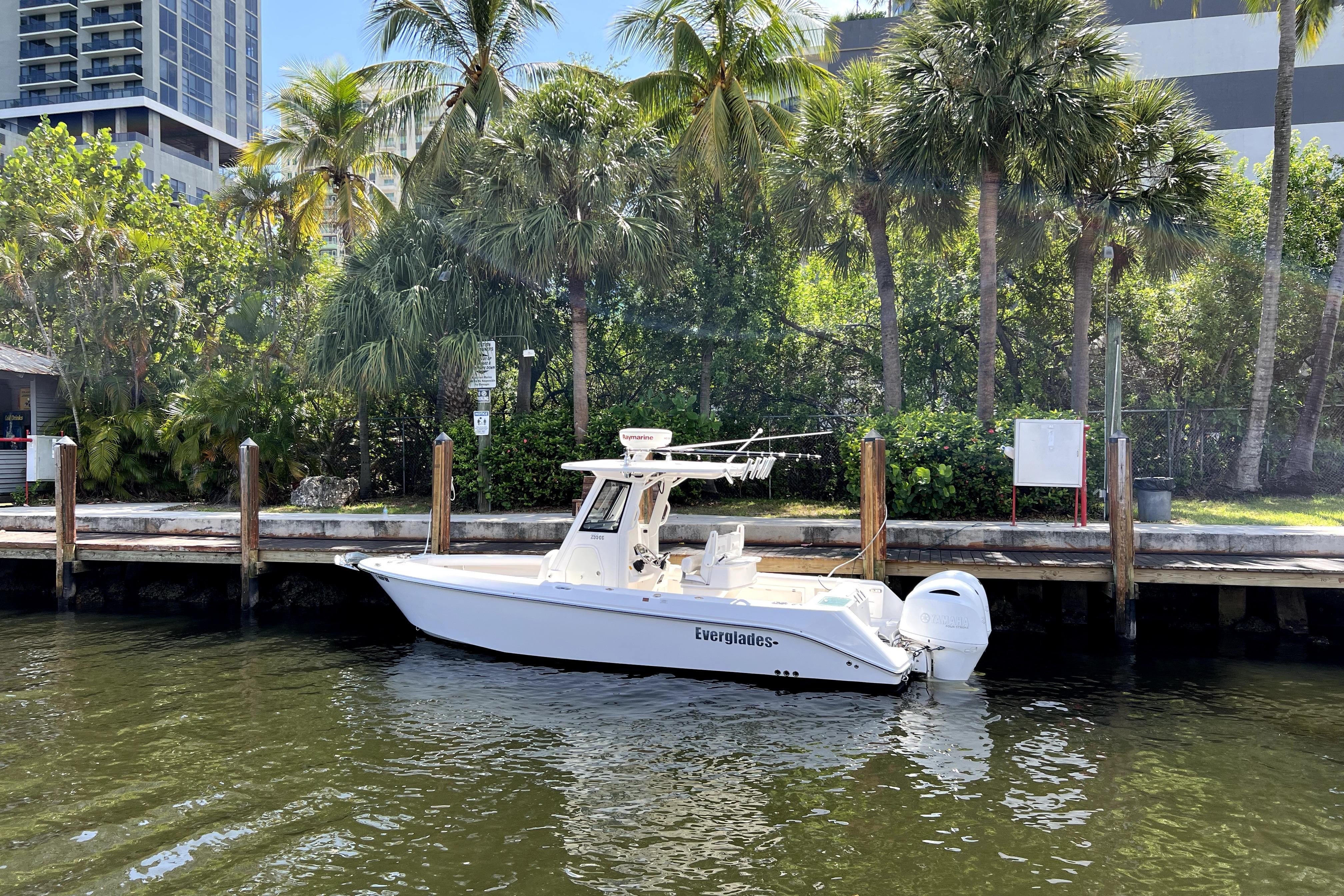 2015 Everglades 255 Center Console Center Console for sale - YachtWorld