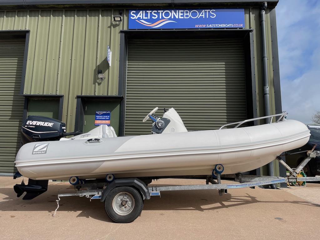 Zodiac Yachtline 420 Deluxe Boat For Sale - Waa2