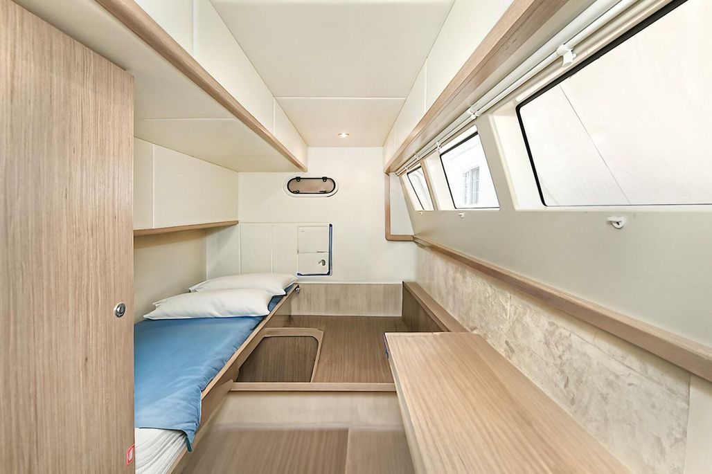 2022 Absolute 62 Fly Flybridge for sale - YachtWorld