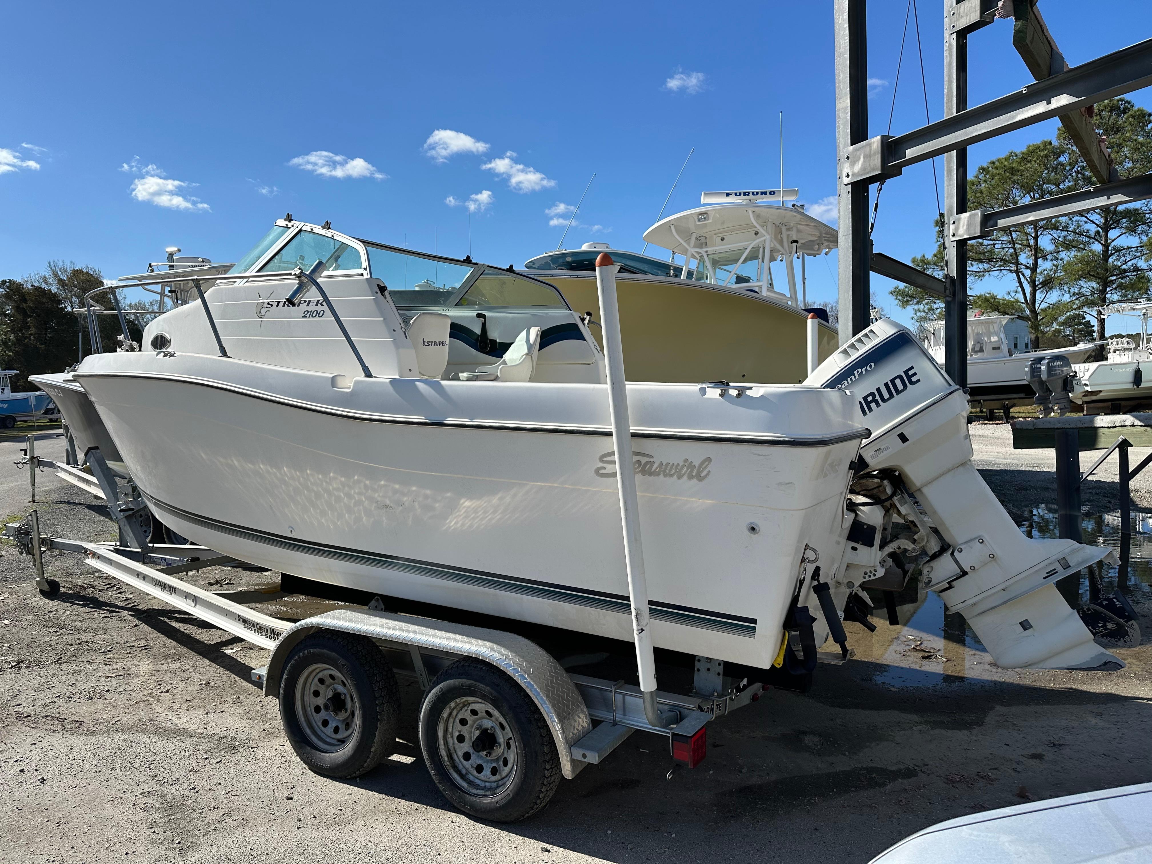 1998 Seaswirl Striper 21 Centre Console for sale - YachtWorld