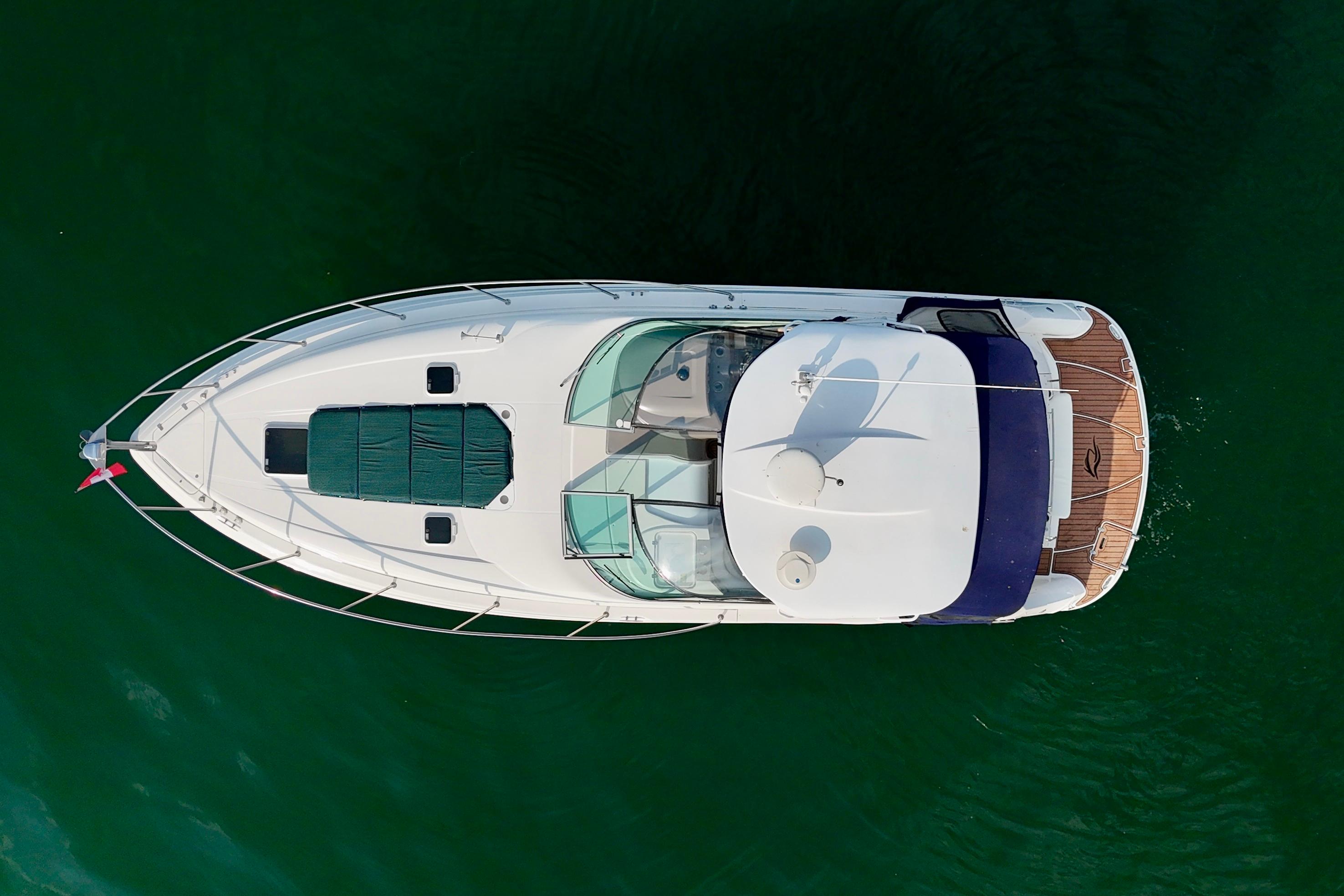 2009 Rinker 360 Express Cruiser Express Cruiser for sale - YachtWorld