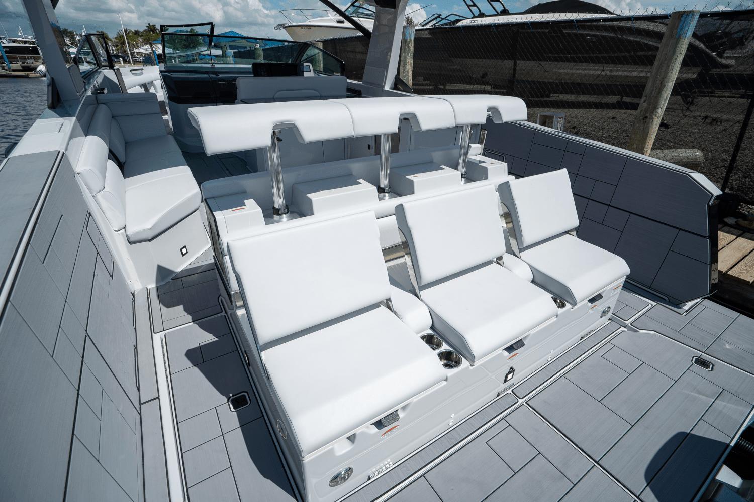 2023 Aviara AV40 Outboard Runabout for sale - YachtWorld