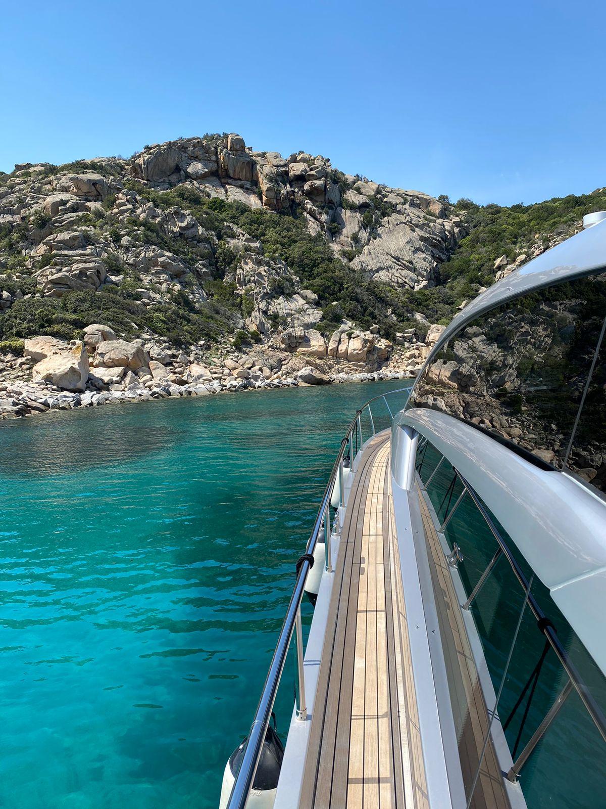 2020 Pershing 62 Cruiser for sale - YachtWorld