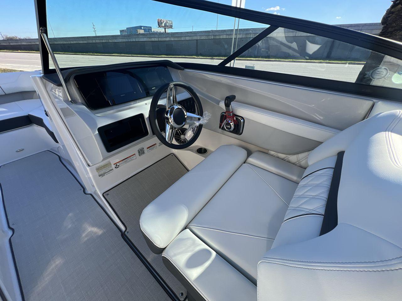 2023 Regal LS2 Runabout for sale - YachtWorld 2023 Regal LS2 Runabout for sale - YachtWorld