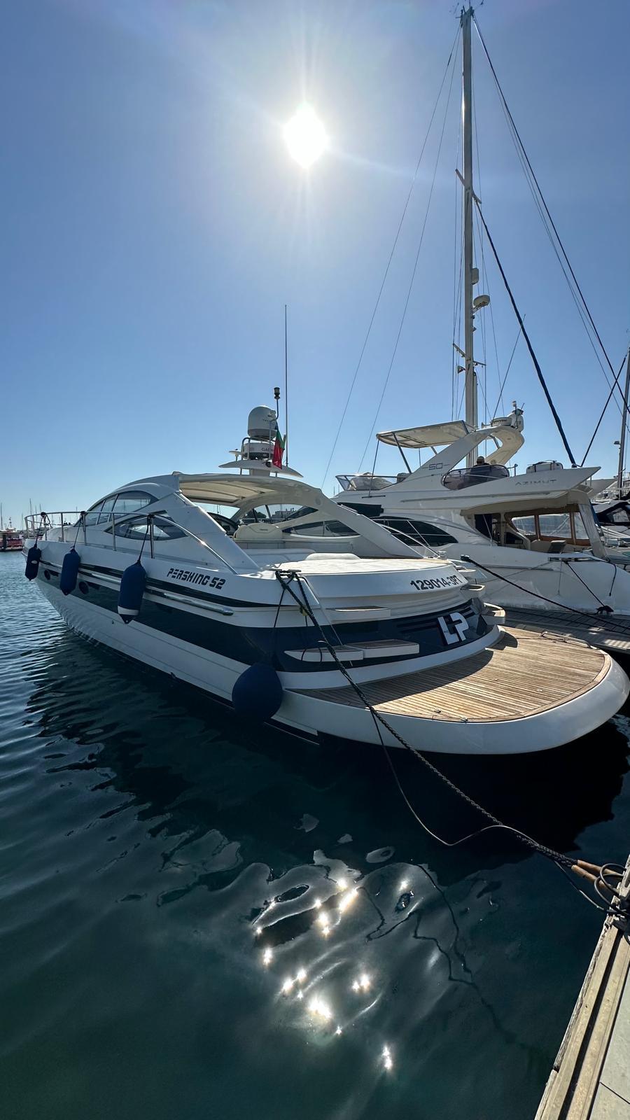 2001 Pershing 52 Cruiser for sale - YachtWorld